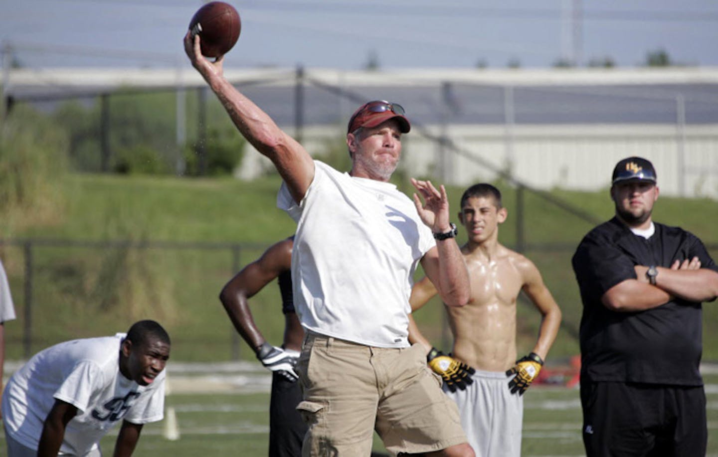 July 16: Favre puts arm to test as decision time nears