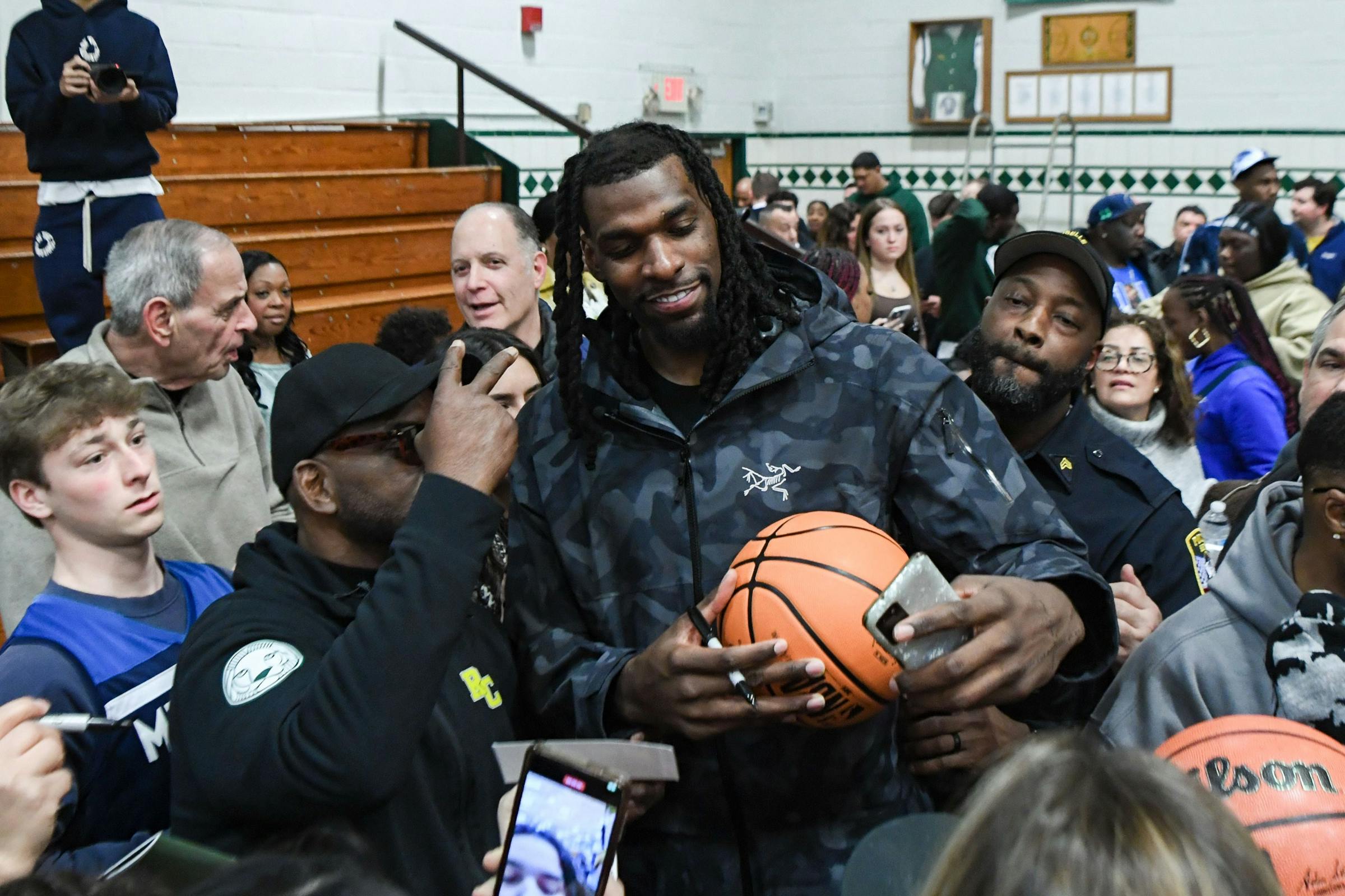 Timberwolves' Naz Reid returns to his high school, lives a dream