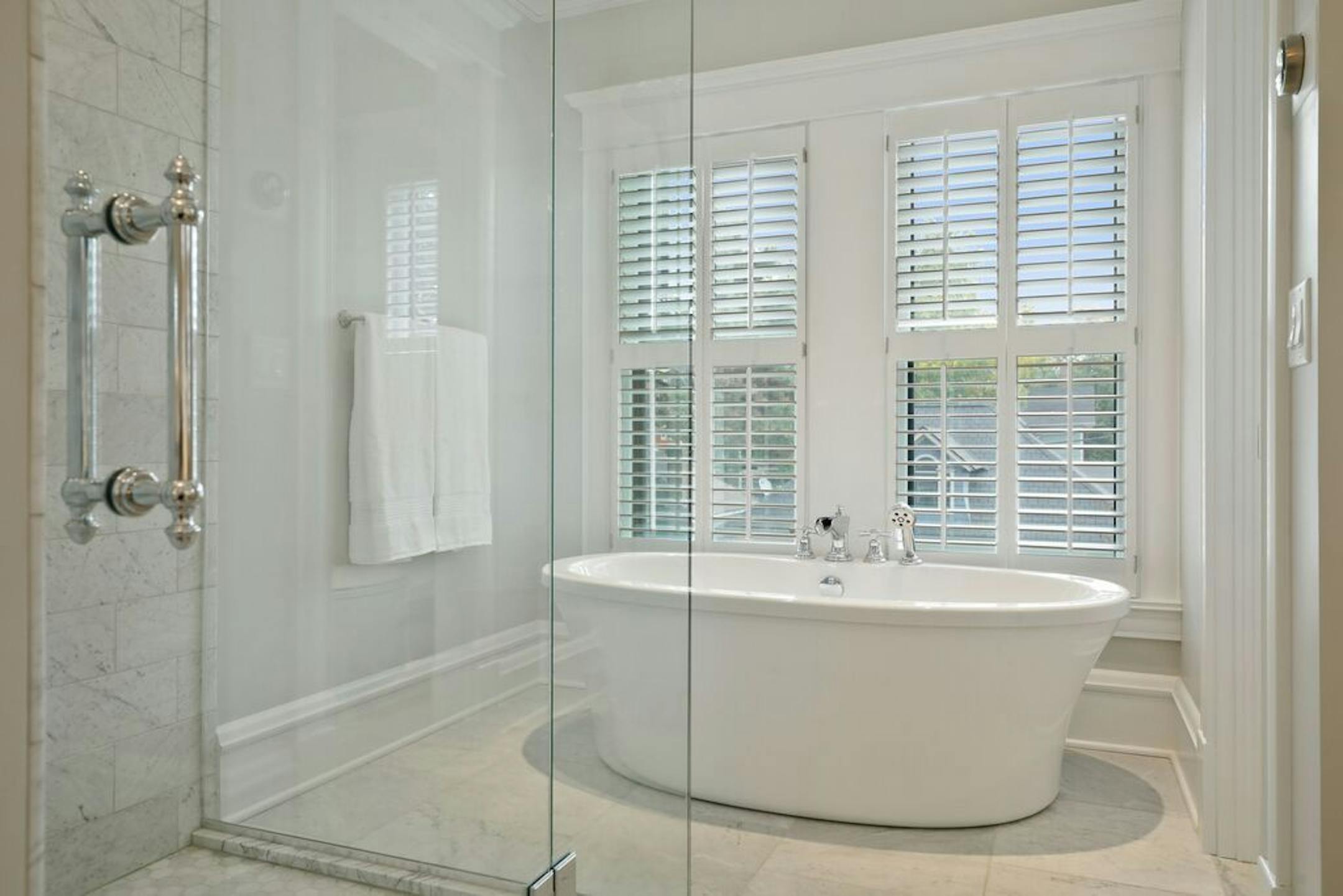 $2.2M Victorian home in Minneapolis has been updated with 'every modern ...
