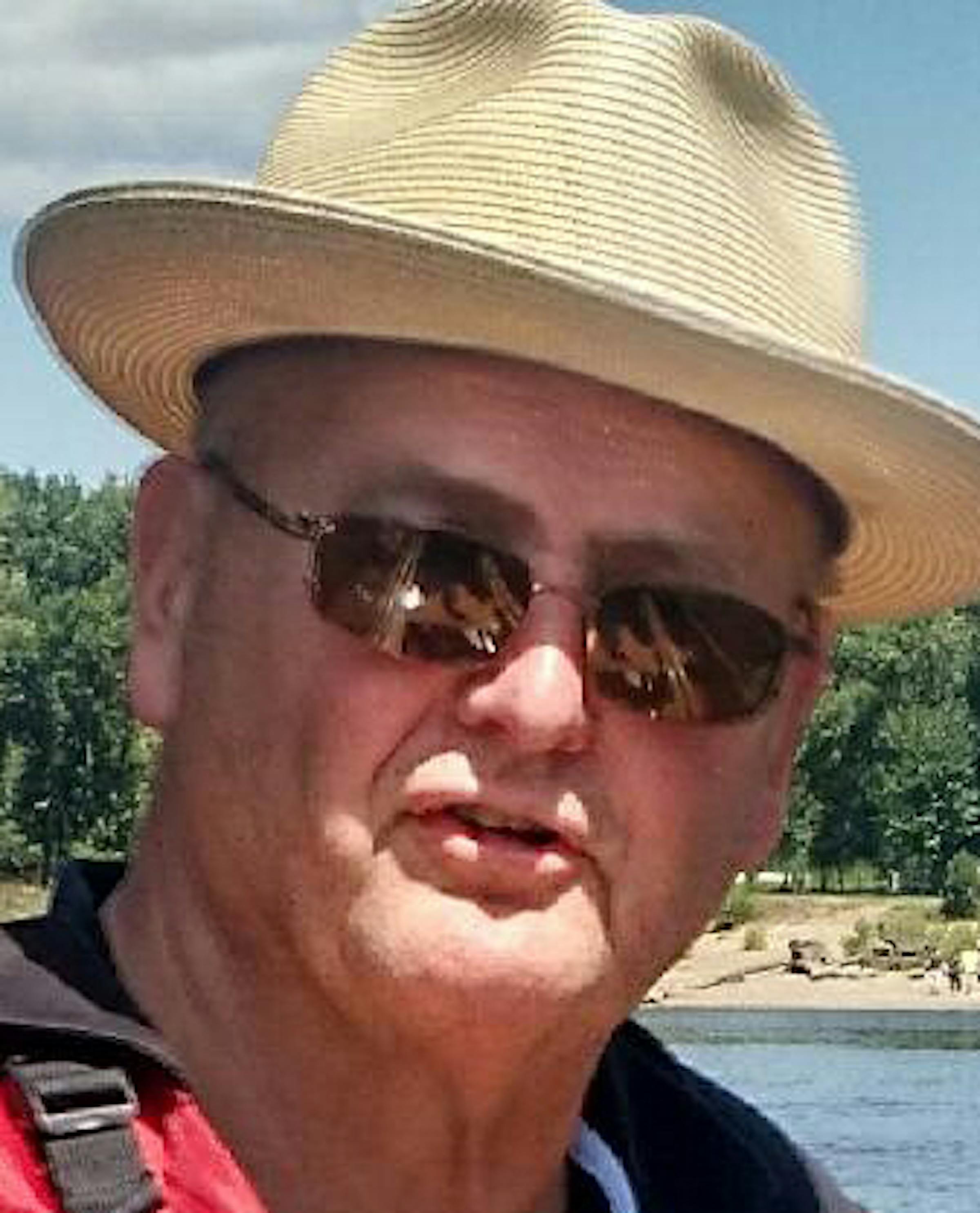 Storyteller Stephen J. Lee, MPCA worker, wrote his own obit, a love ...