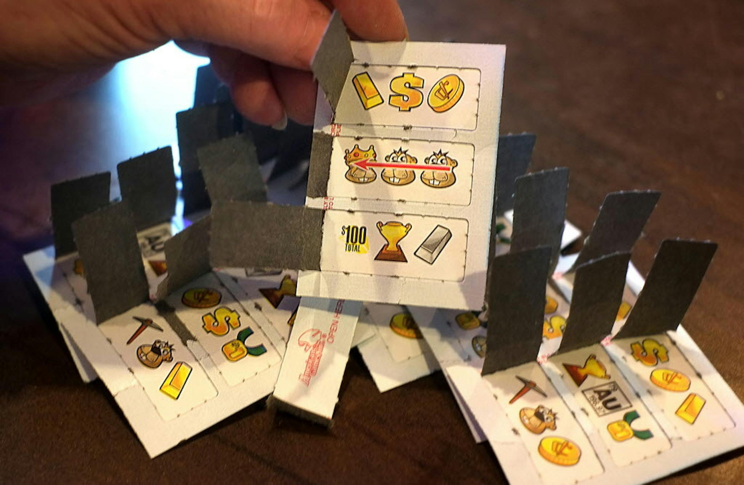 After winning $1,000 in pull-tabs at northeast Minneapolis bar, man ...