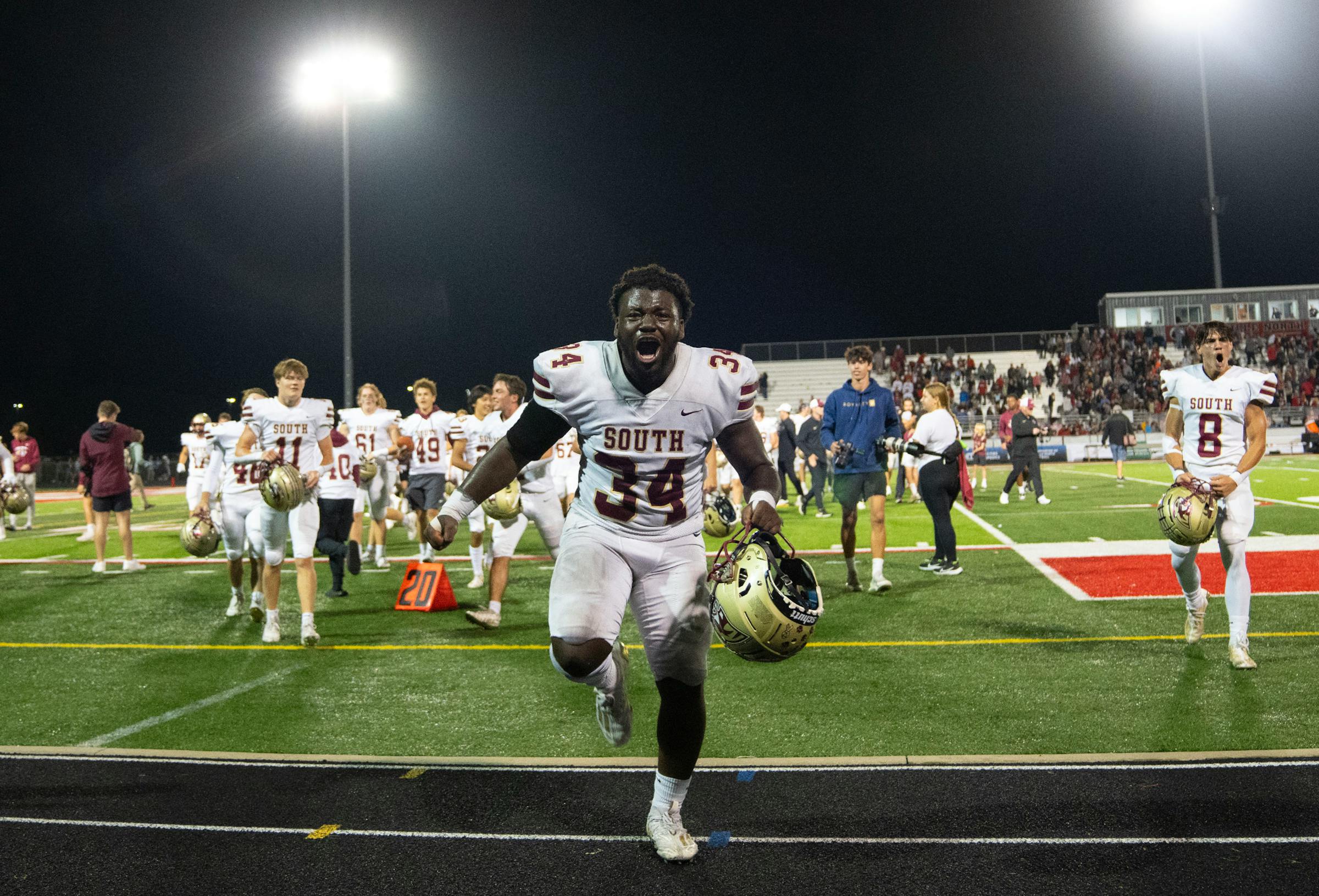 High school football weekend recap: Swarm mentality drives Shakopee