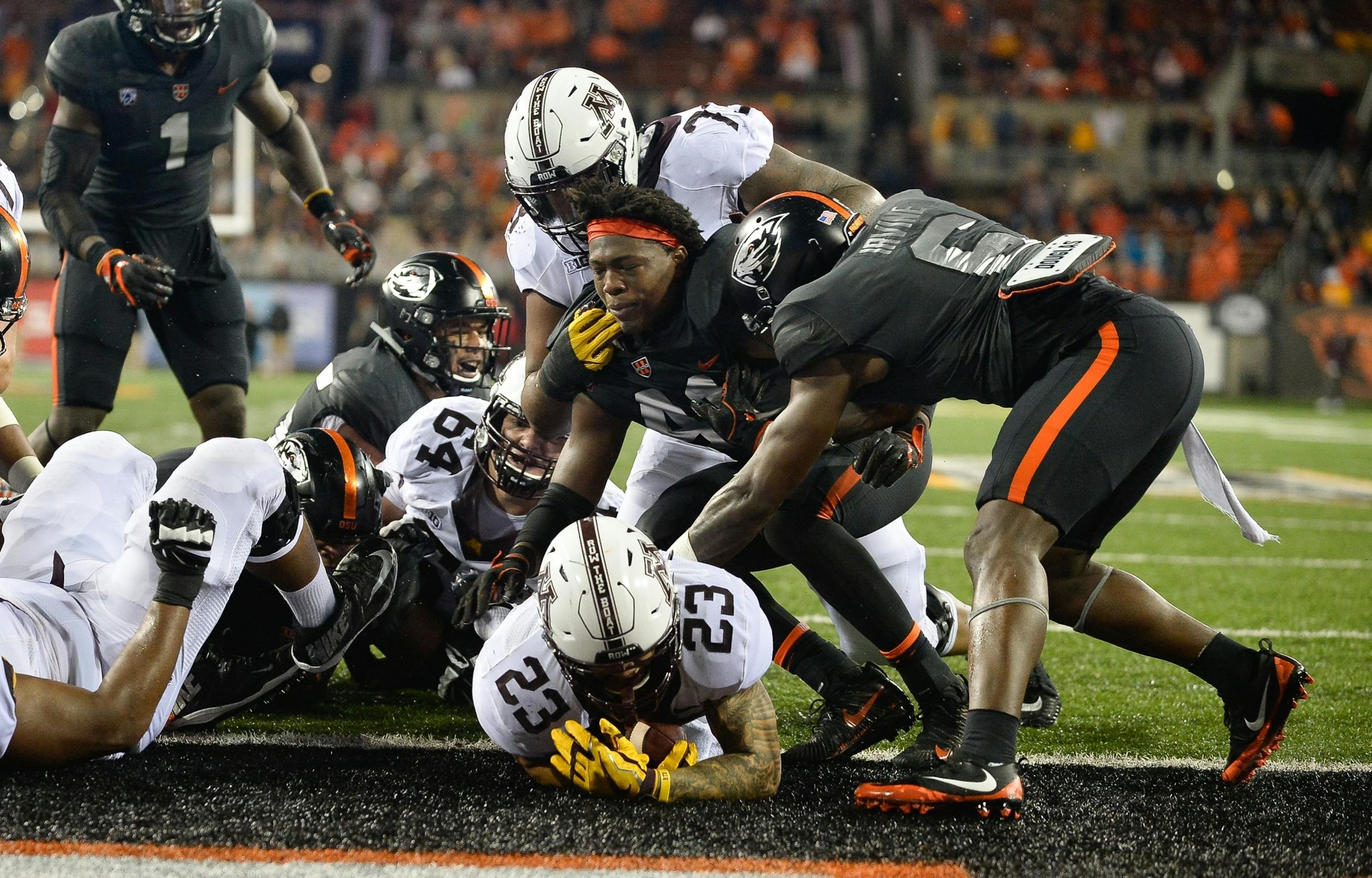 Gophers 48, Oregon State 14