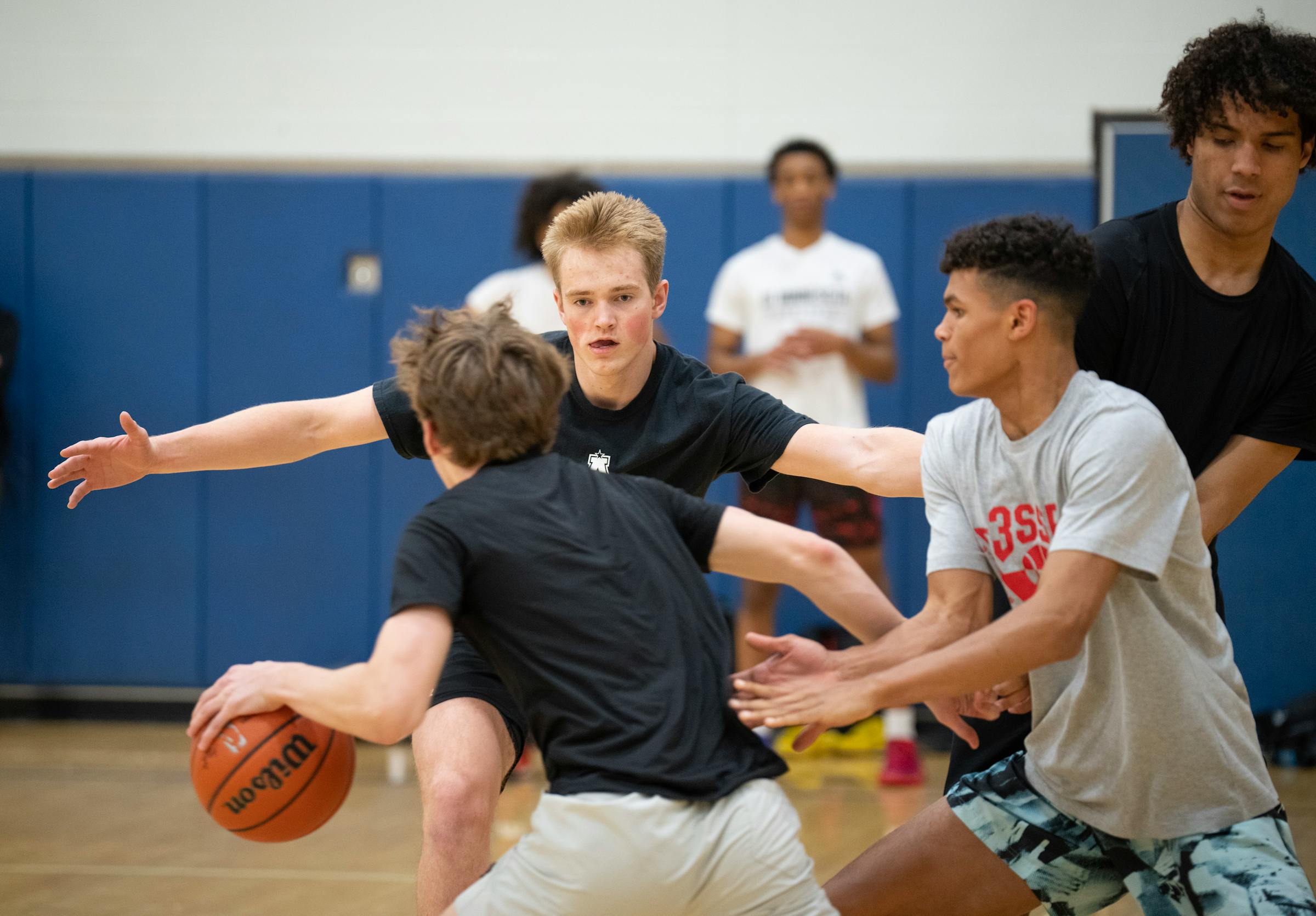 Gophers basketball recruit Grayson Grove recovering from ankle surgery