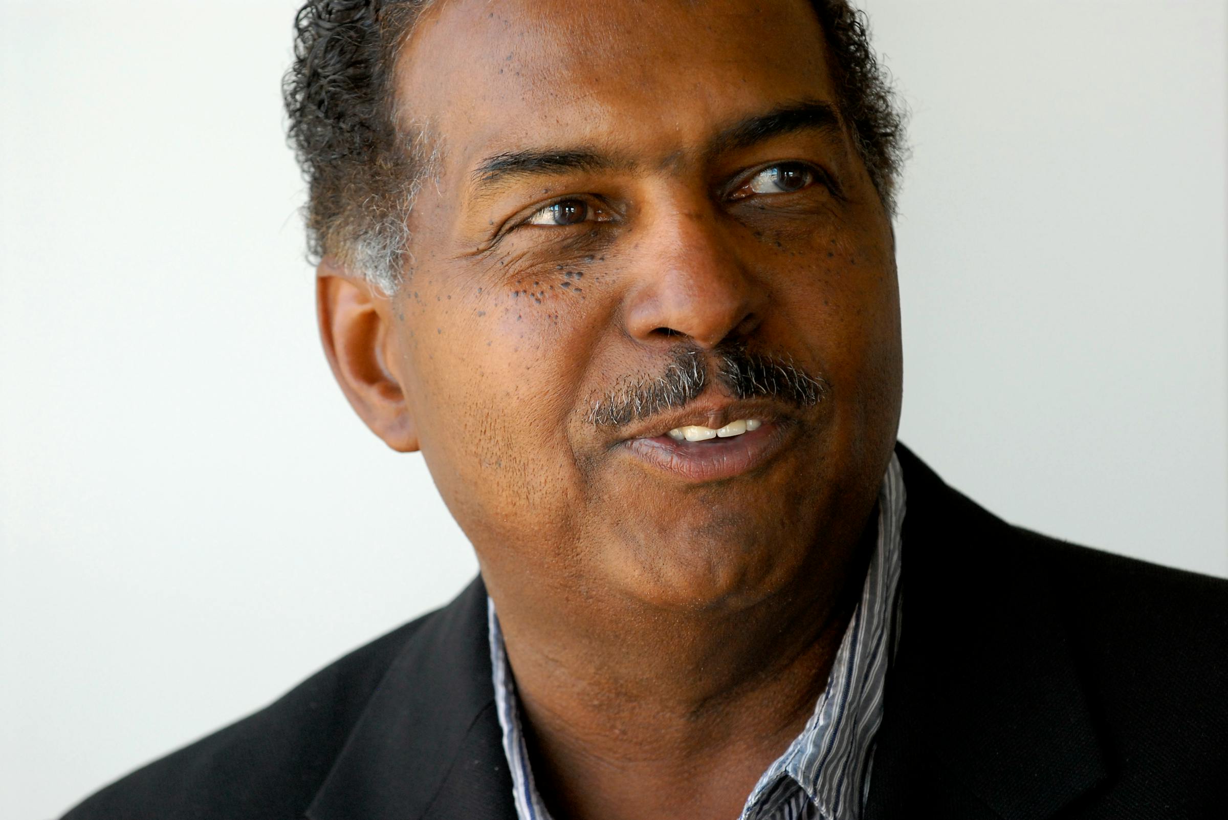 Minnesota businessman, arts champion Archie Givens Jr., 78, has died