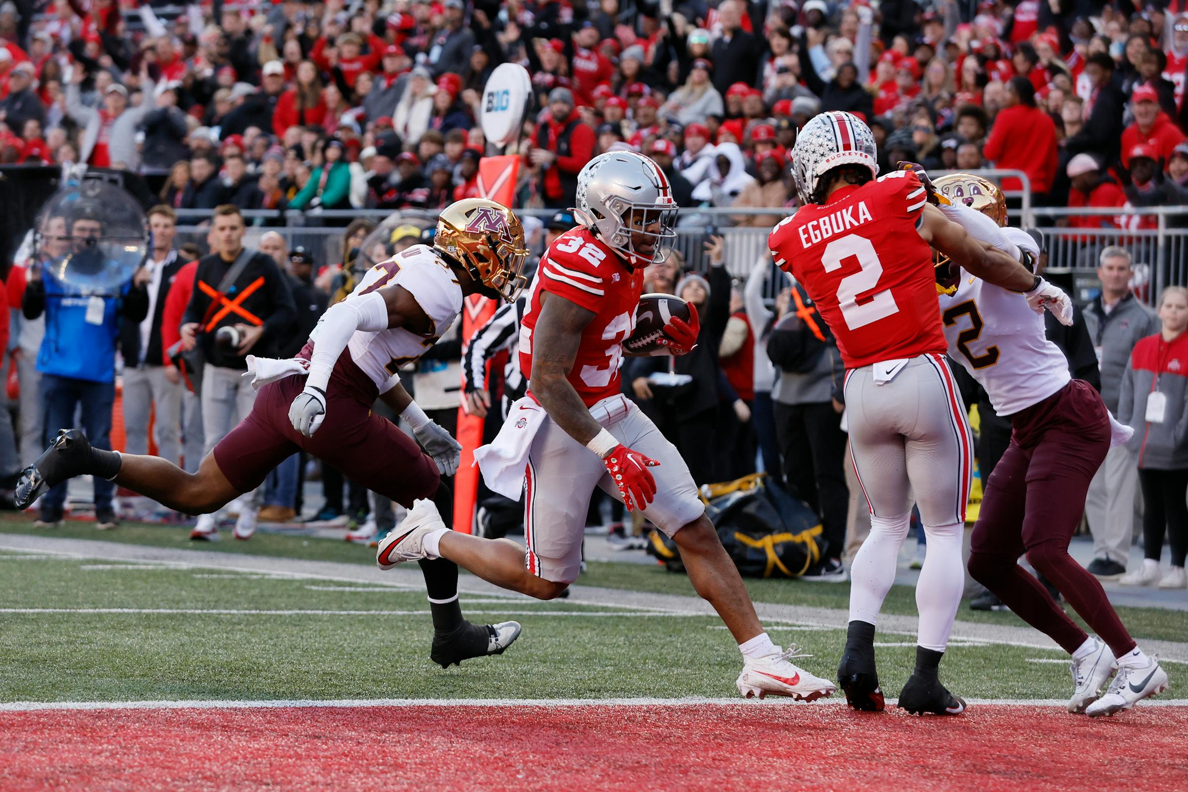 Ohio State routs Gophers 37-3 as late field goal prevents shutout