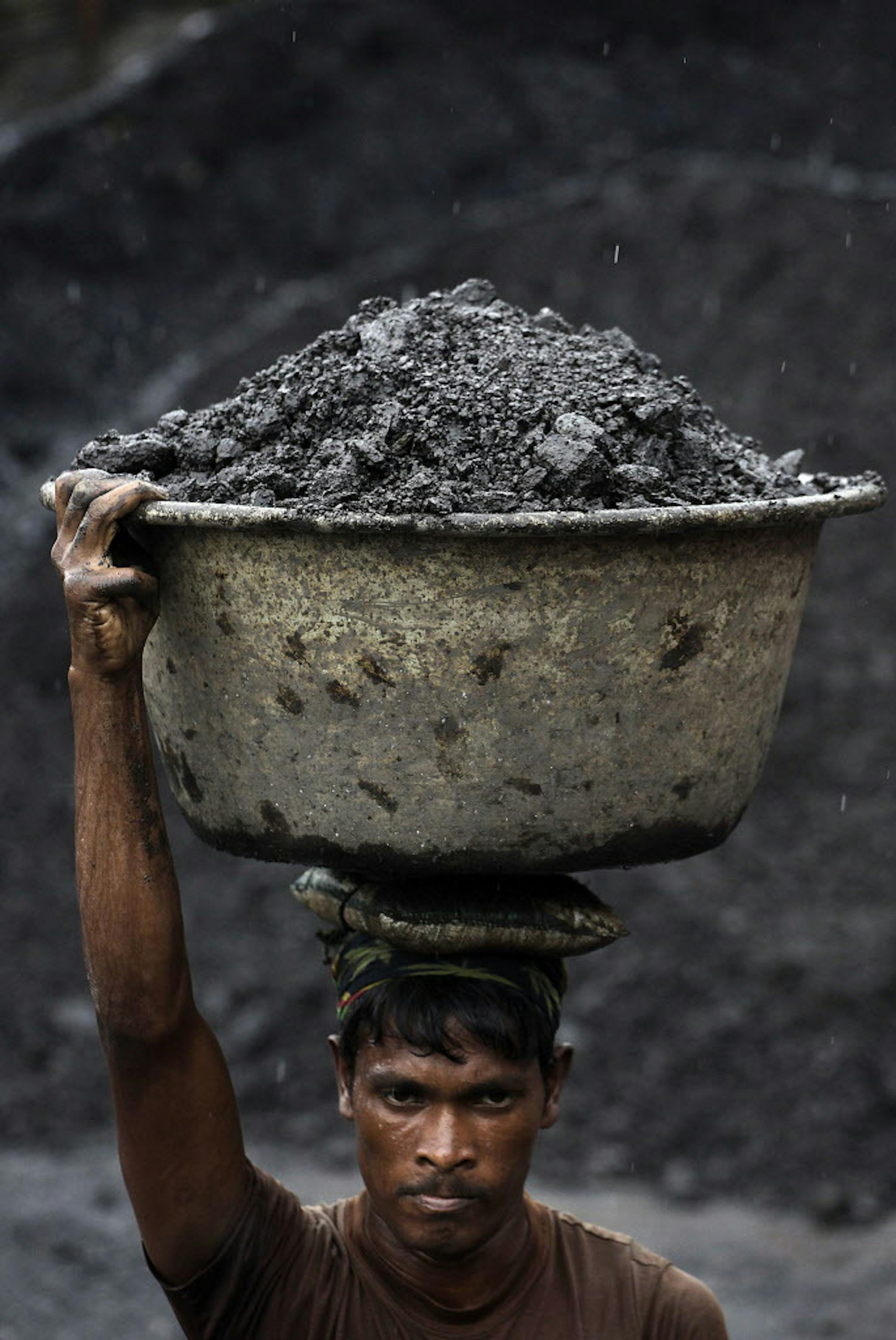 Around the world, coal industry spirals downward