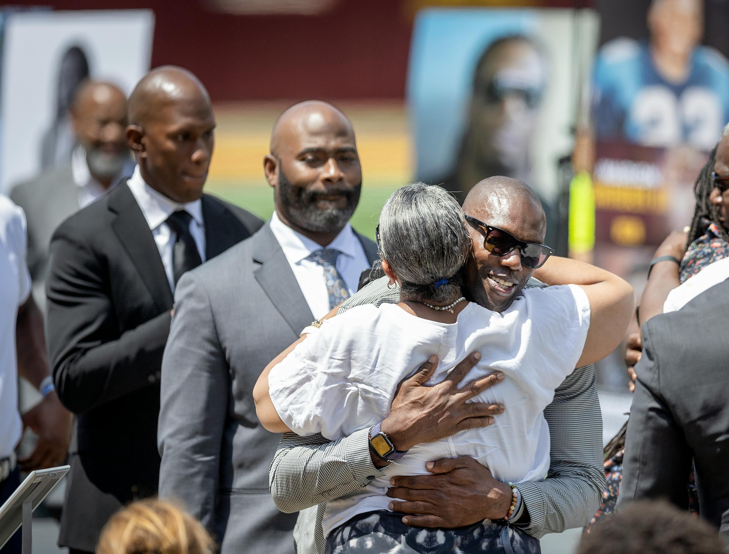 Family, friends, fans gather to celebrate the life of Marion Barber III