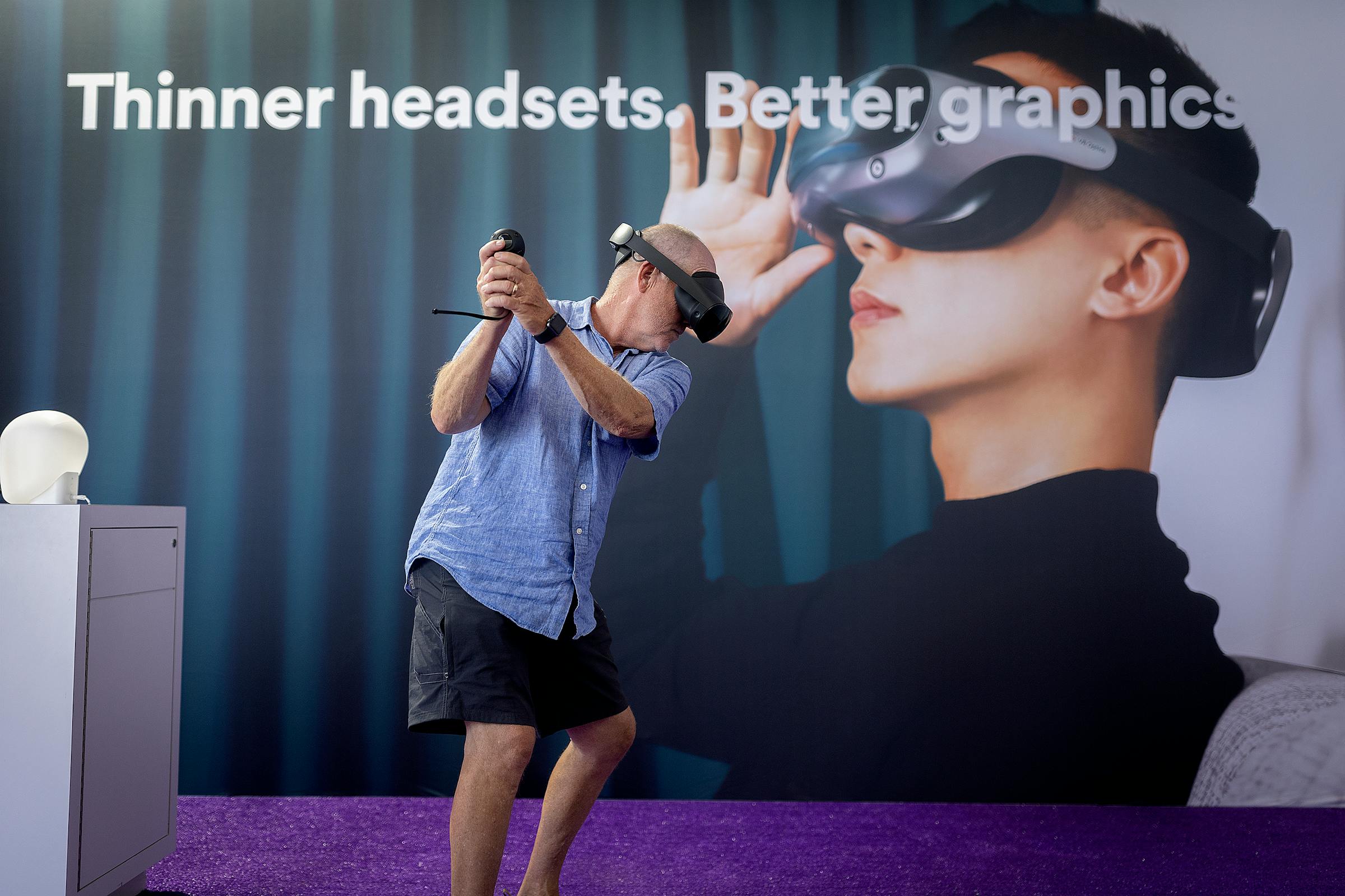 3M helped make virtual reality headsets smaller, awaits consumer demand