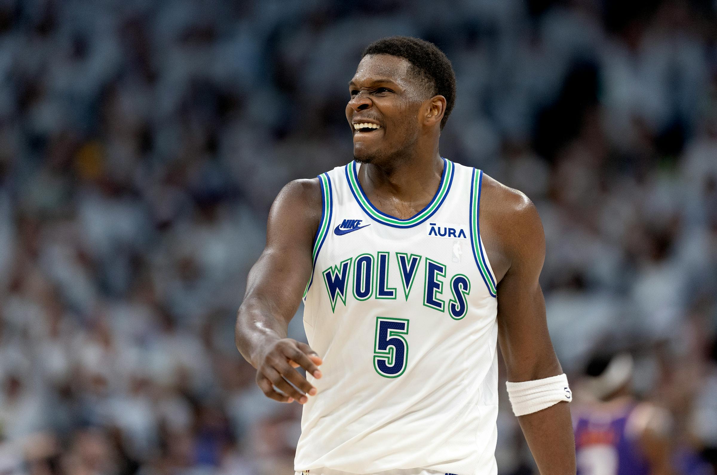 Daily Delivery Podcast: Huge Timberwolves win, latest Vikings draft chatter