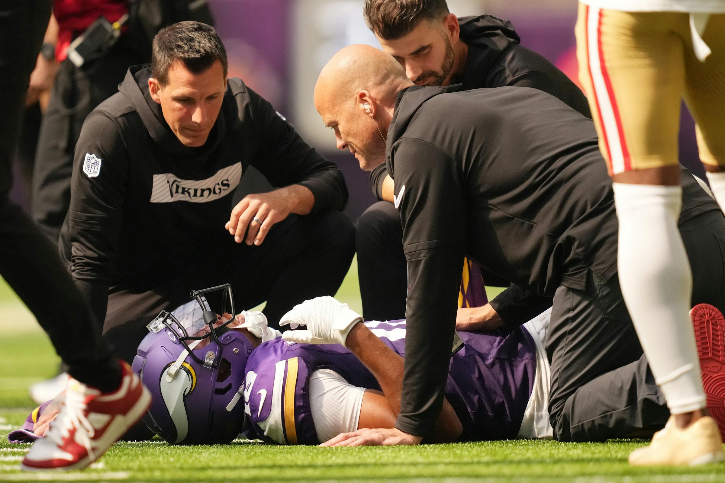 Justin Jefferson injury: Vikings receiver is day-to-day with quad contusion