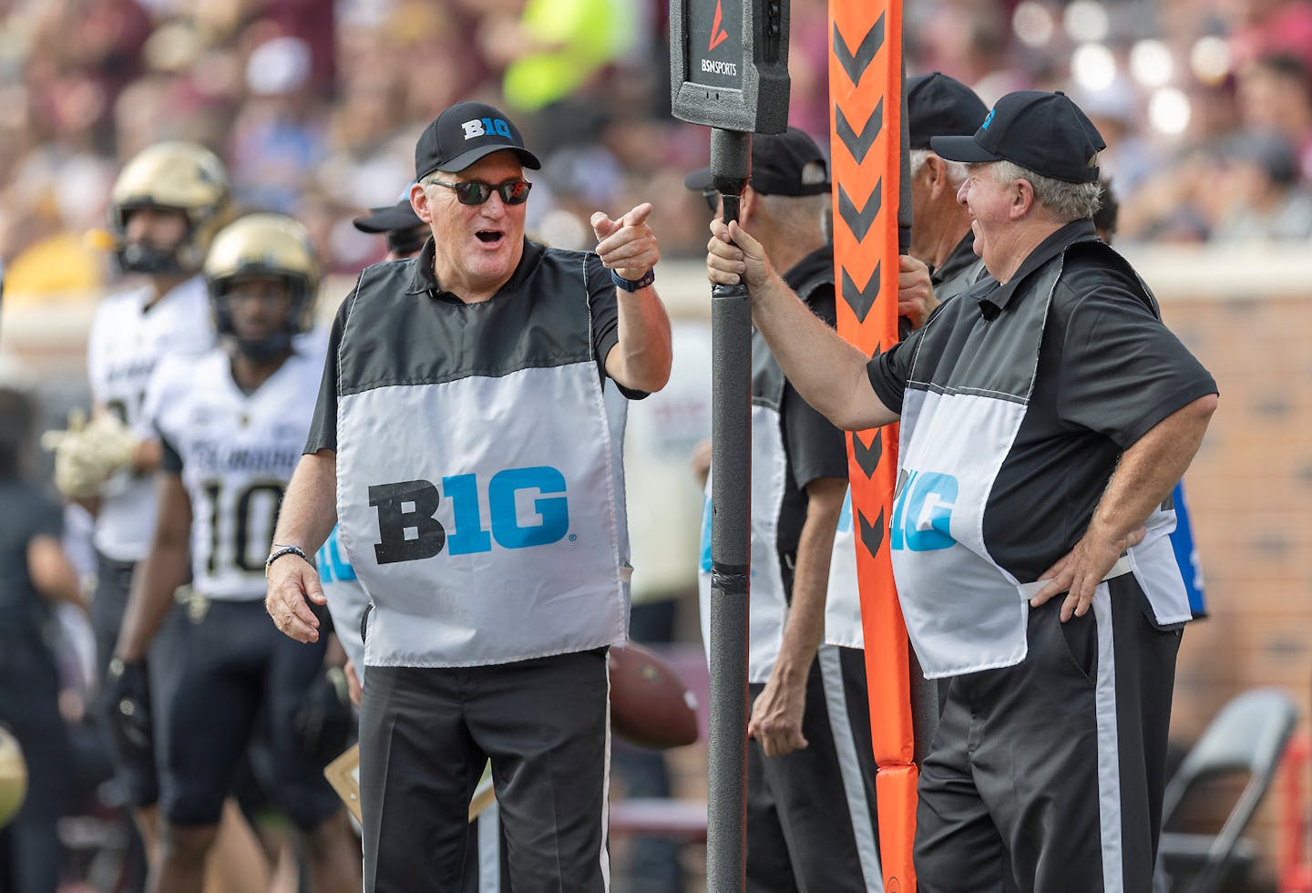 Minnesota football families to meet: Erdmanns, and Gophers chain gang