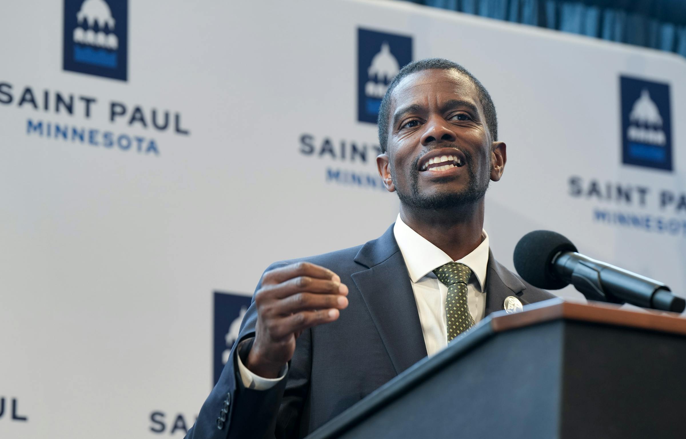 St. Paul Mayor Melvin Carter wants to remove rent control from units ...