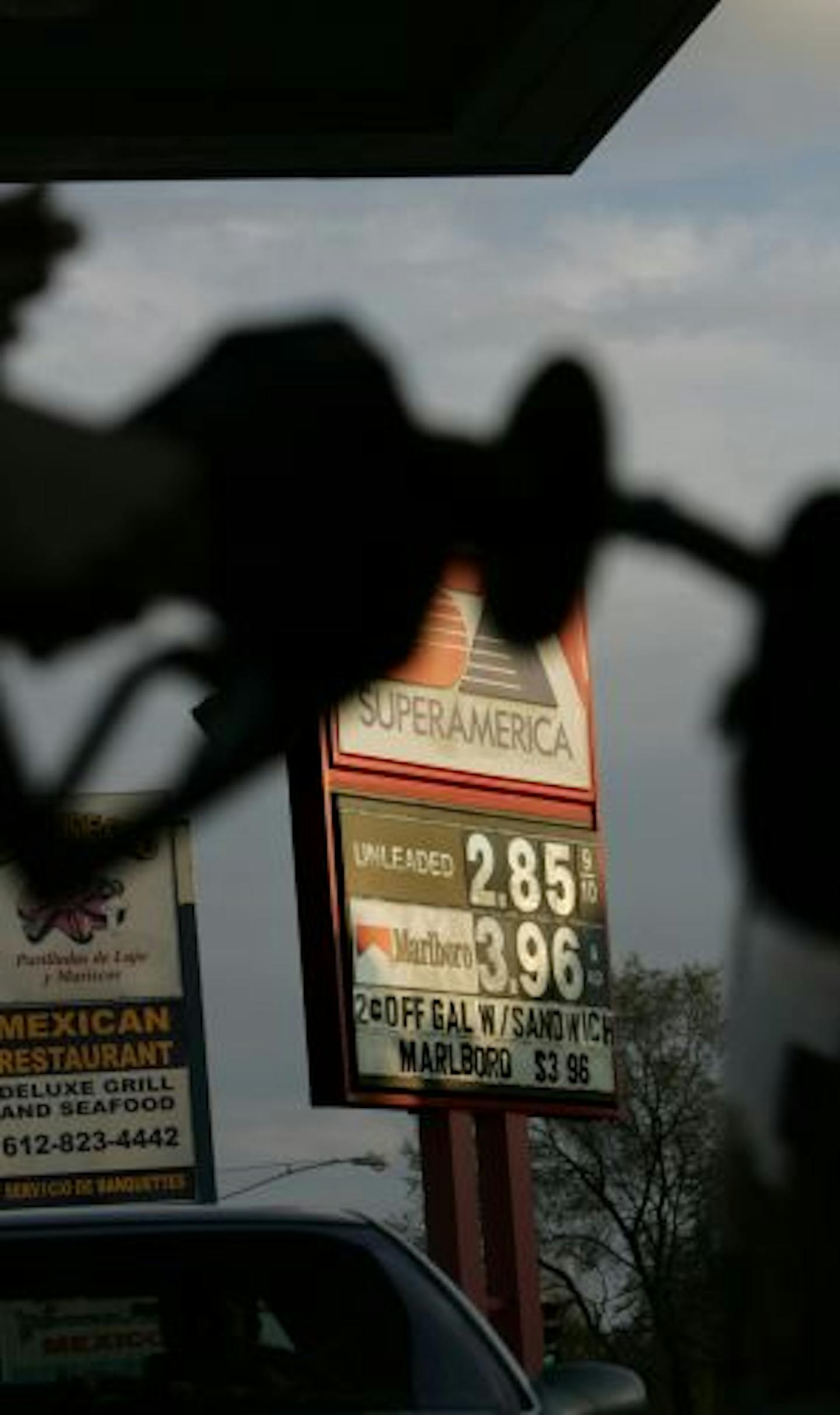 Marathon Oil to sell refinery, SuperAmerica gas stations in Twiin Cities