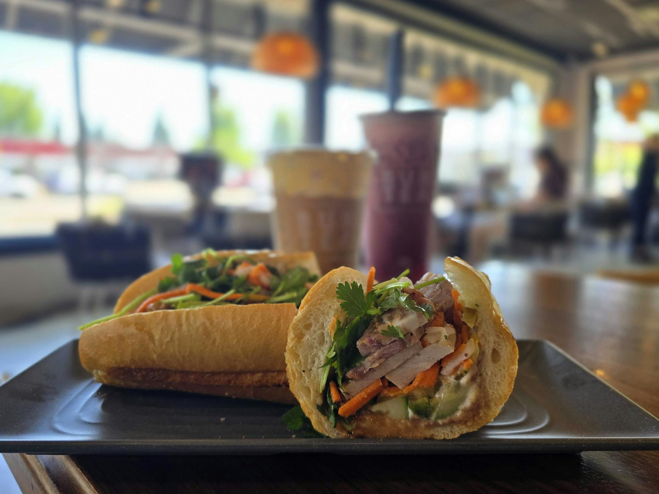 Where to eat near Mystic Lake Amphitheater
