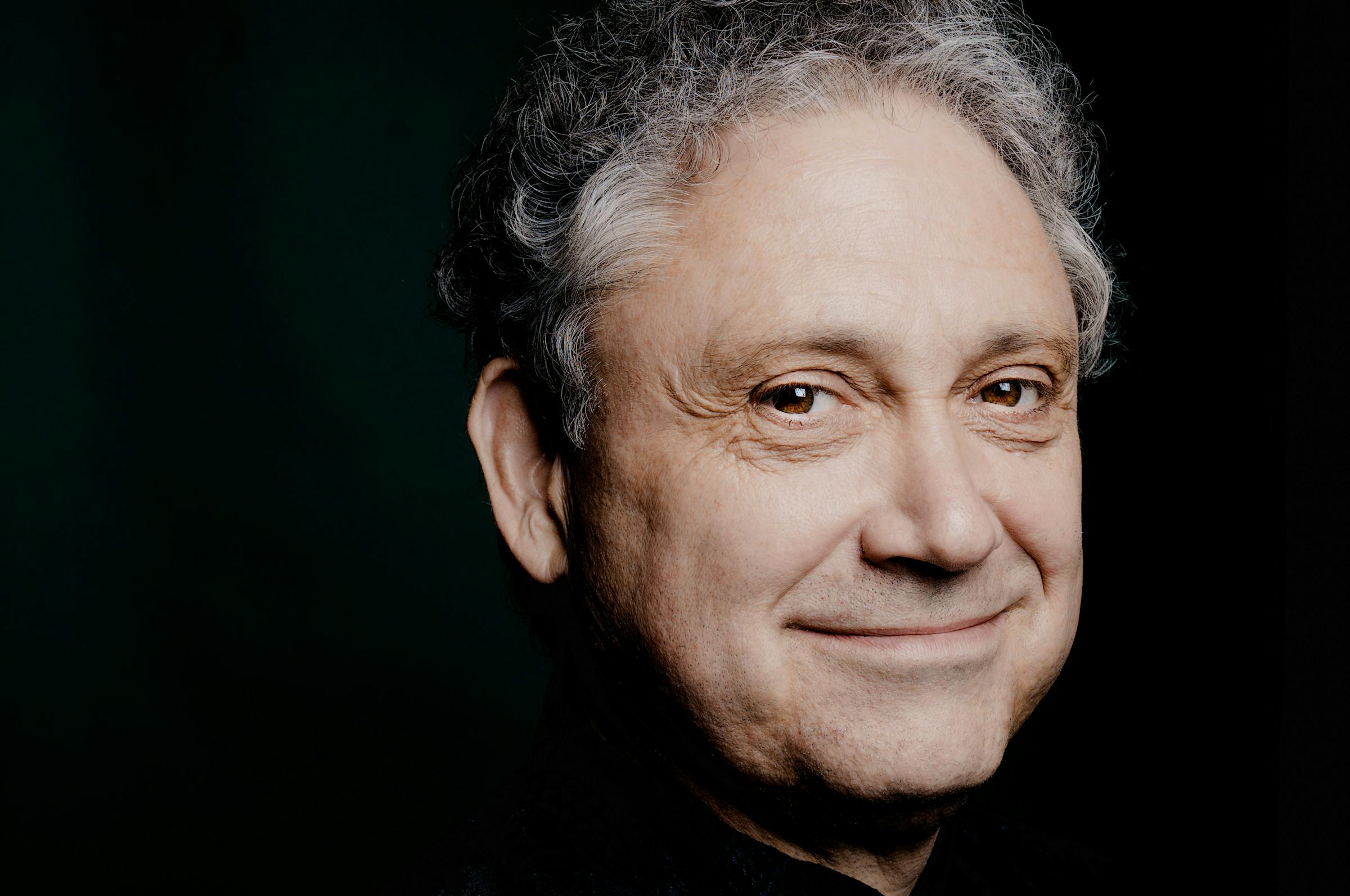 Review: Conductor Richard Egarr leads the SPCO in a concert filled with ...