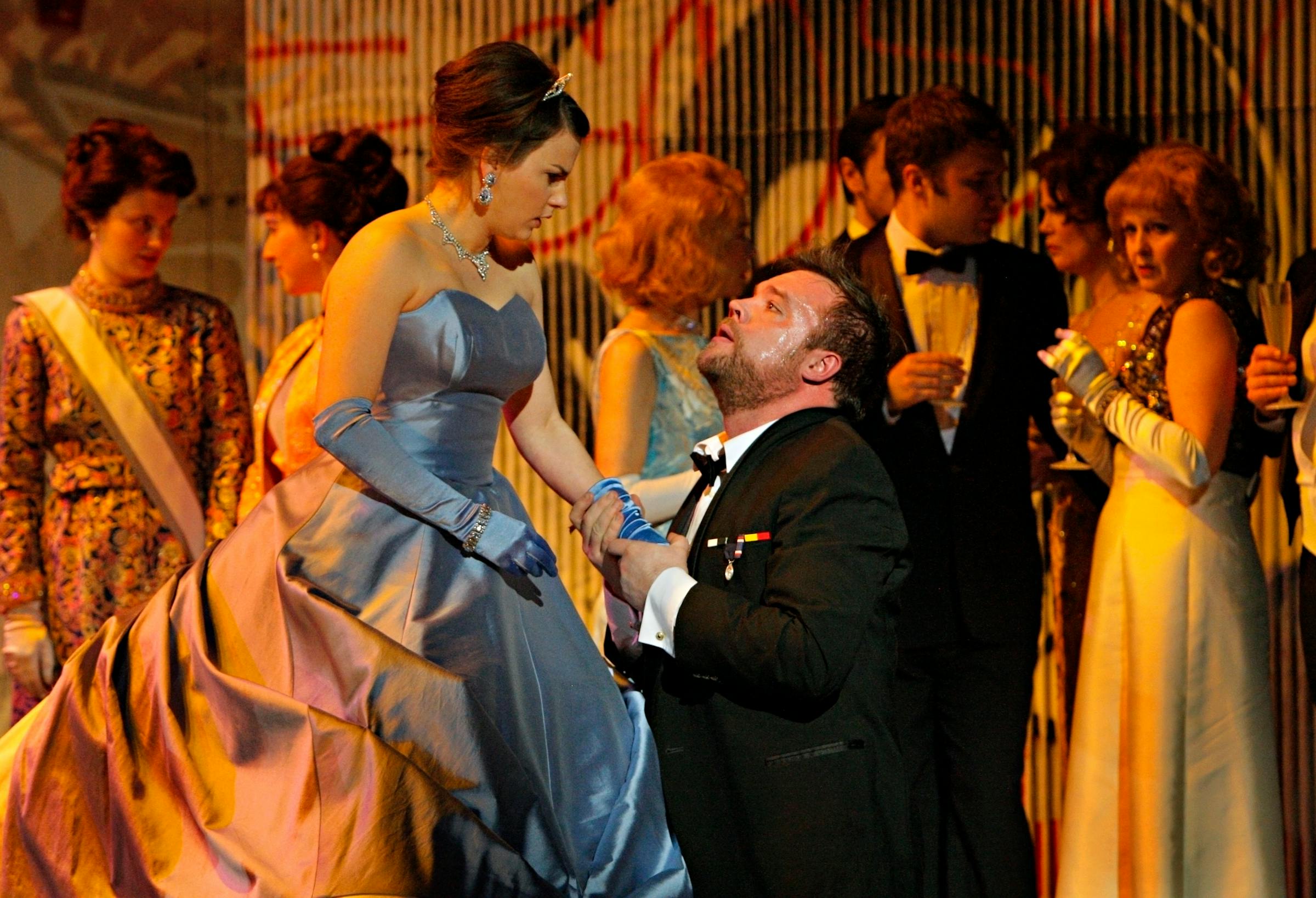 Reimagined 'Hamlet' shines at Minnesota Opera