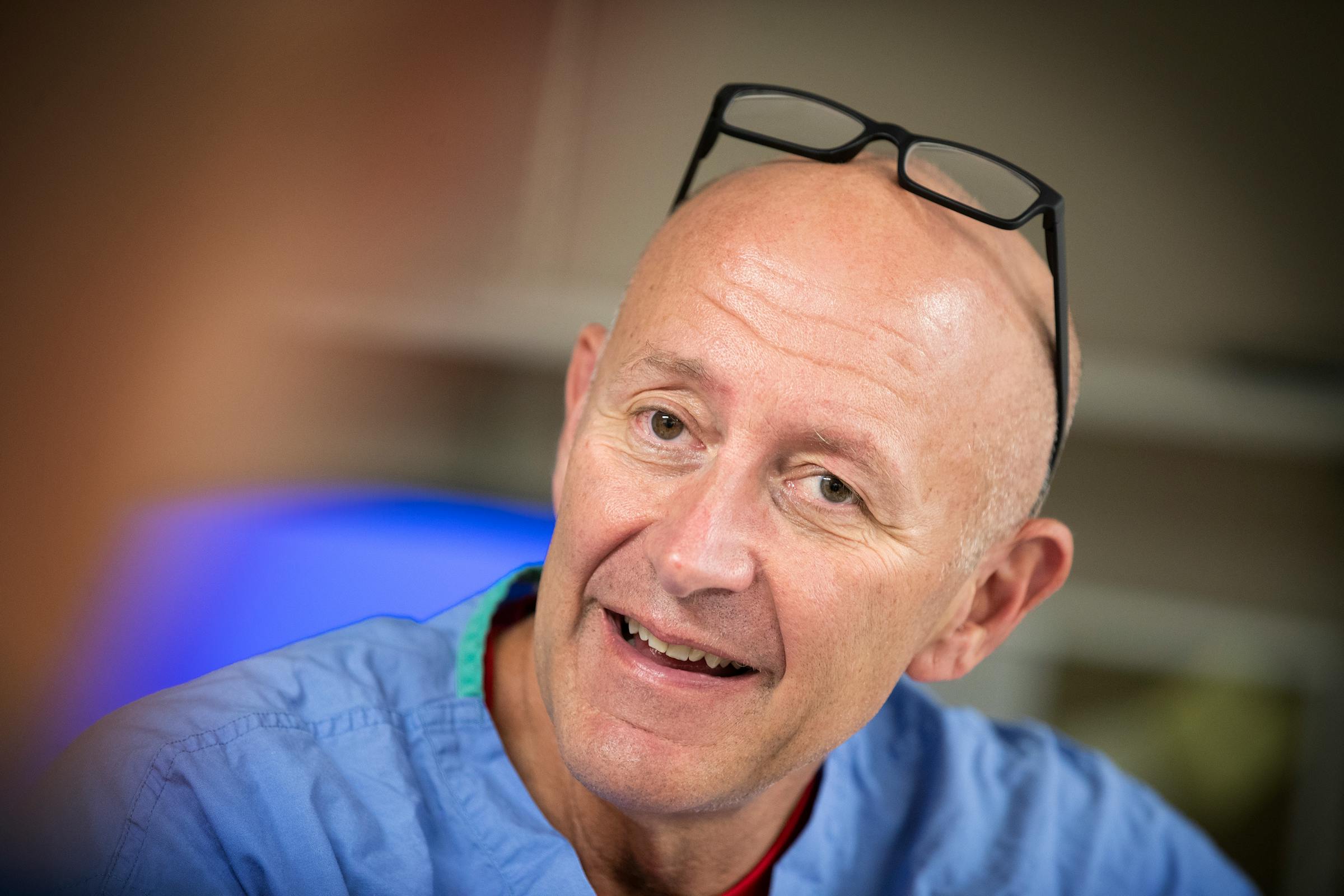 Prominent doctor says Mayo tried to muzzle him. Clinic says he demanded ...