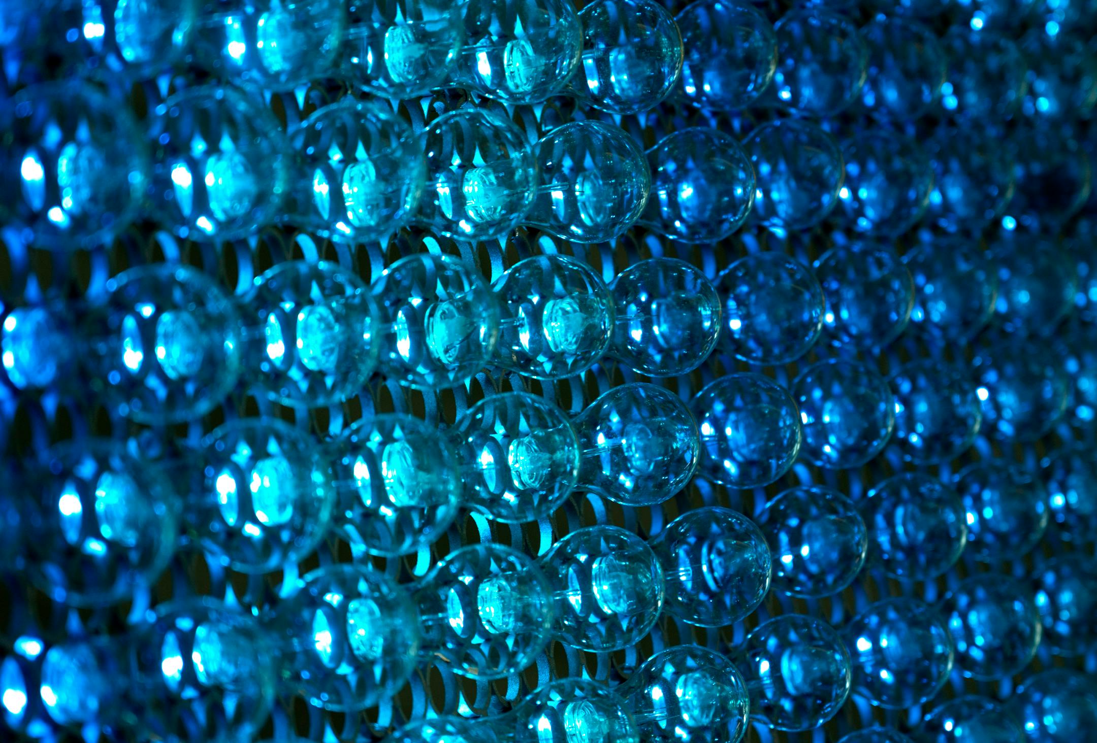 Huge new sculpture lights up MSP airport, offering passengers a chance ...