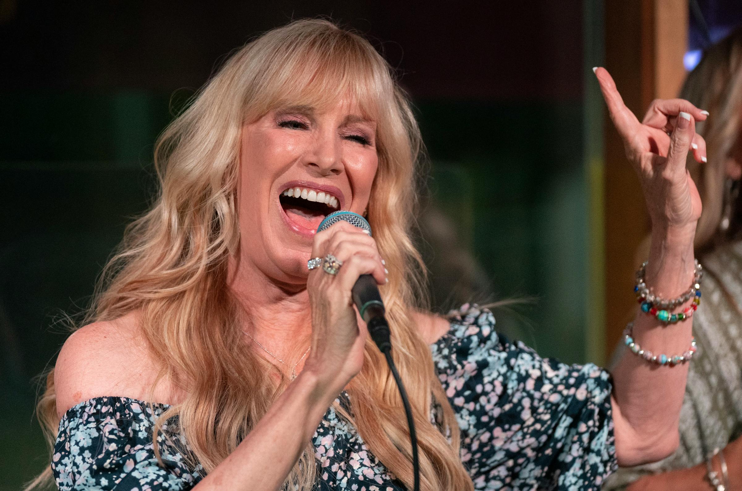 For 50 years, singer Mary Jane Alm has been Minnesota's queen of near ...