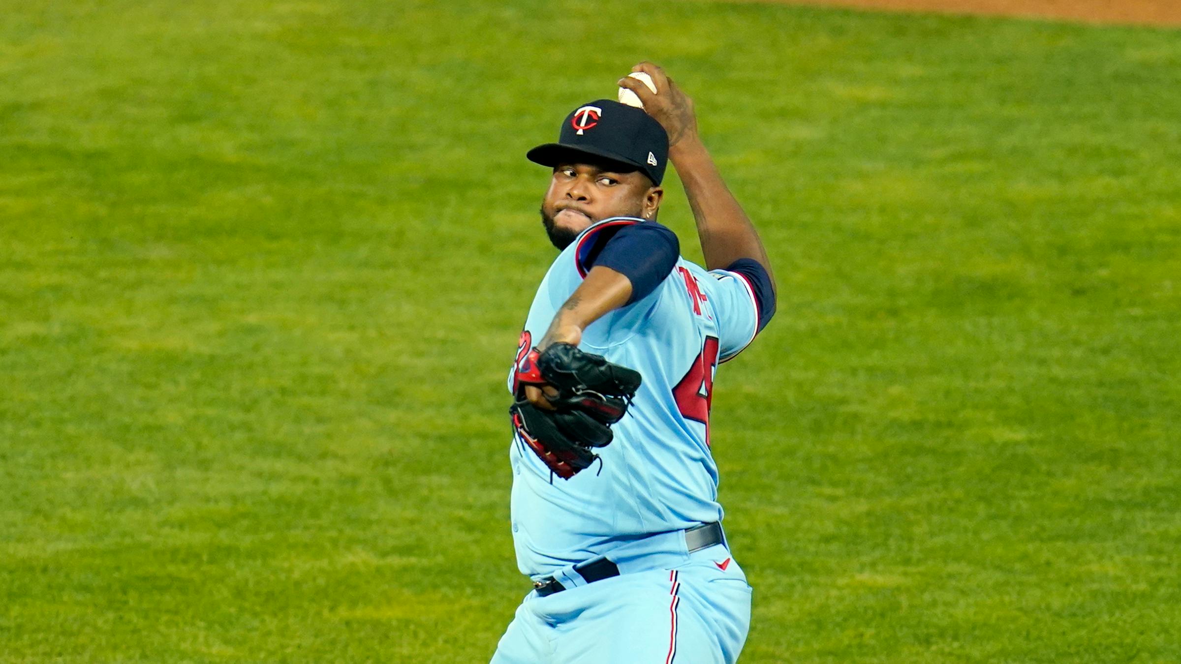 Alexander Colome pitches the Twins out of a difficult spot