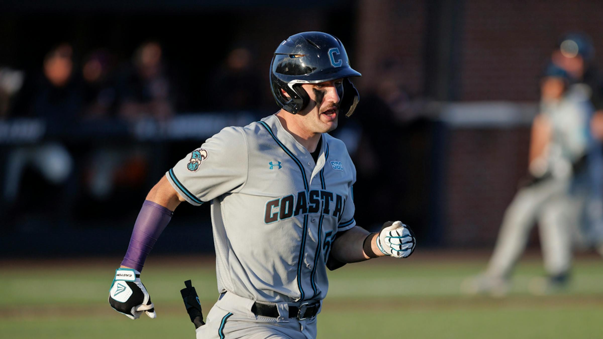 Twins minor league catcher Derek Bender cut after tipping off opponent ...