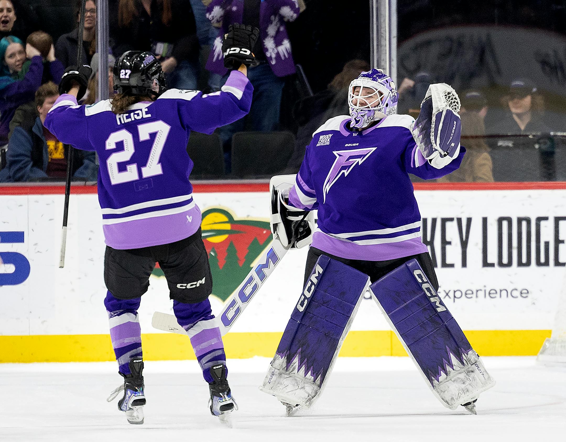 Minnesota Frost sign Kelly Pannek, Taylor Heise to PWHL contracts