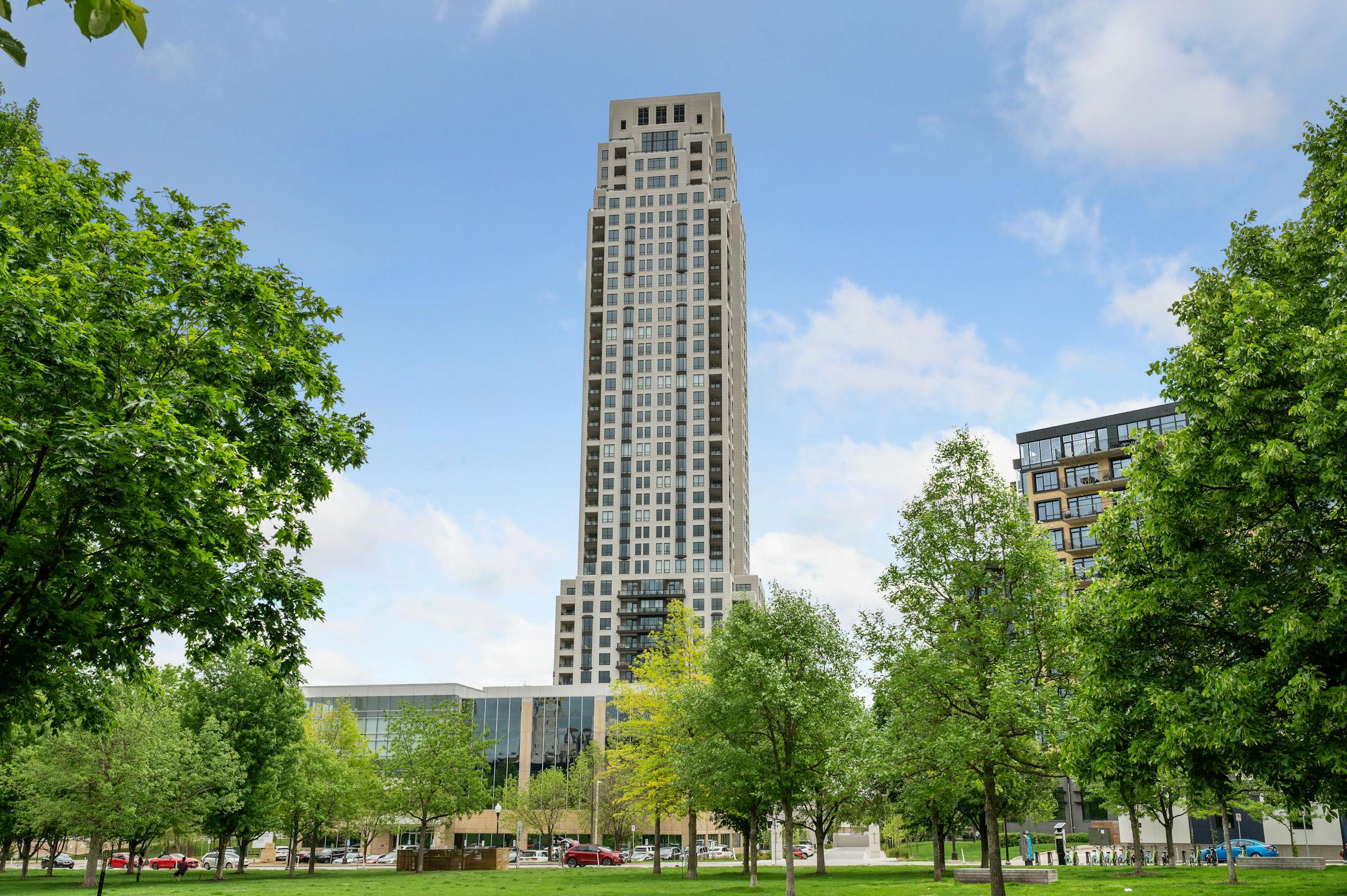 ‘Entry-level’ Eleven condo is luxe Minneapolis tower’s first resale at ...