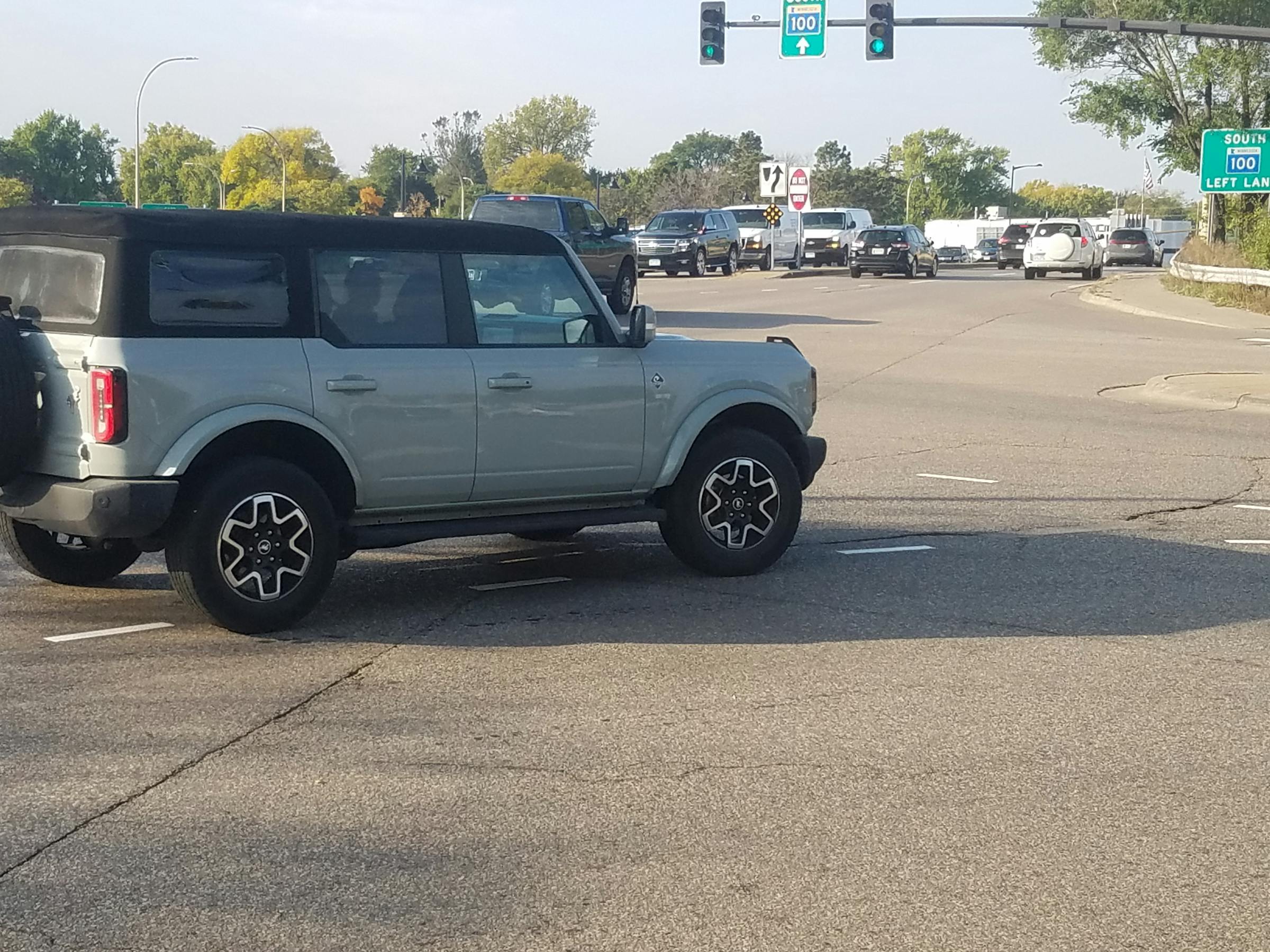 Driver pleads for paint markings at confusing west metro intersection