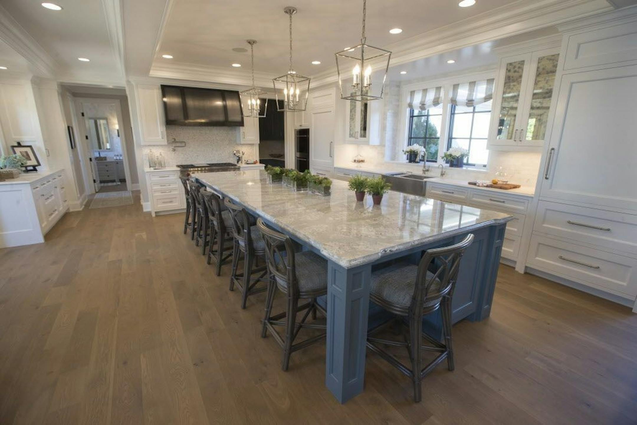 Designer home on Lake Minnetonka showcases super-sized luxury
