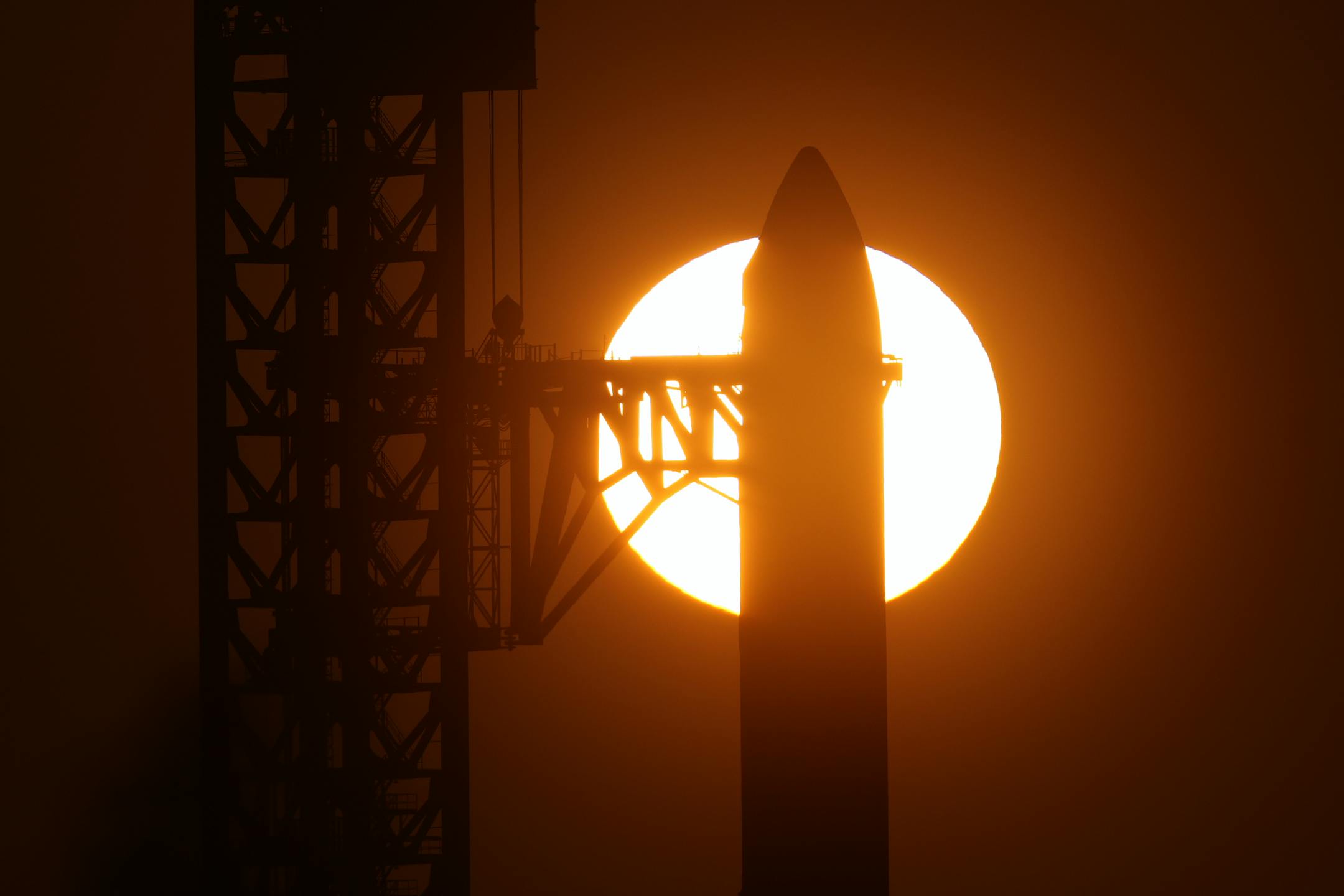 Ramstad: With SpaceX IPO at hand, it seems Elon Musk gets all the money