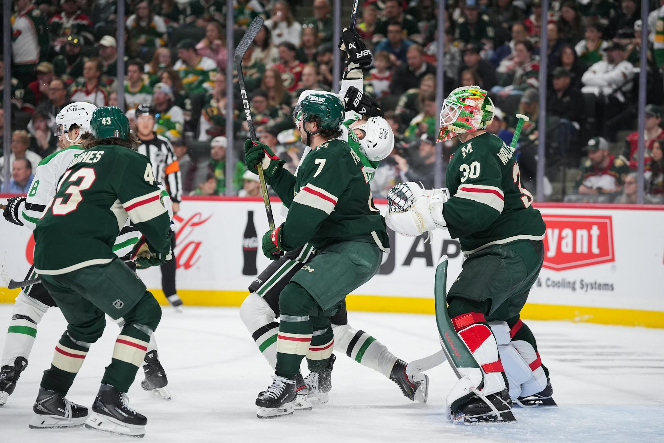 Live: Wild, Stars meet in Game 4 at Grand Casino Arena