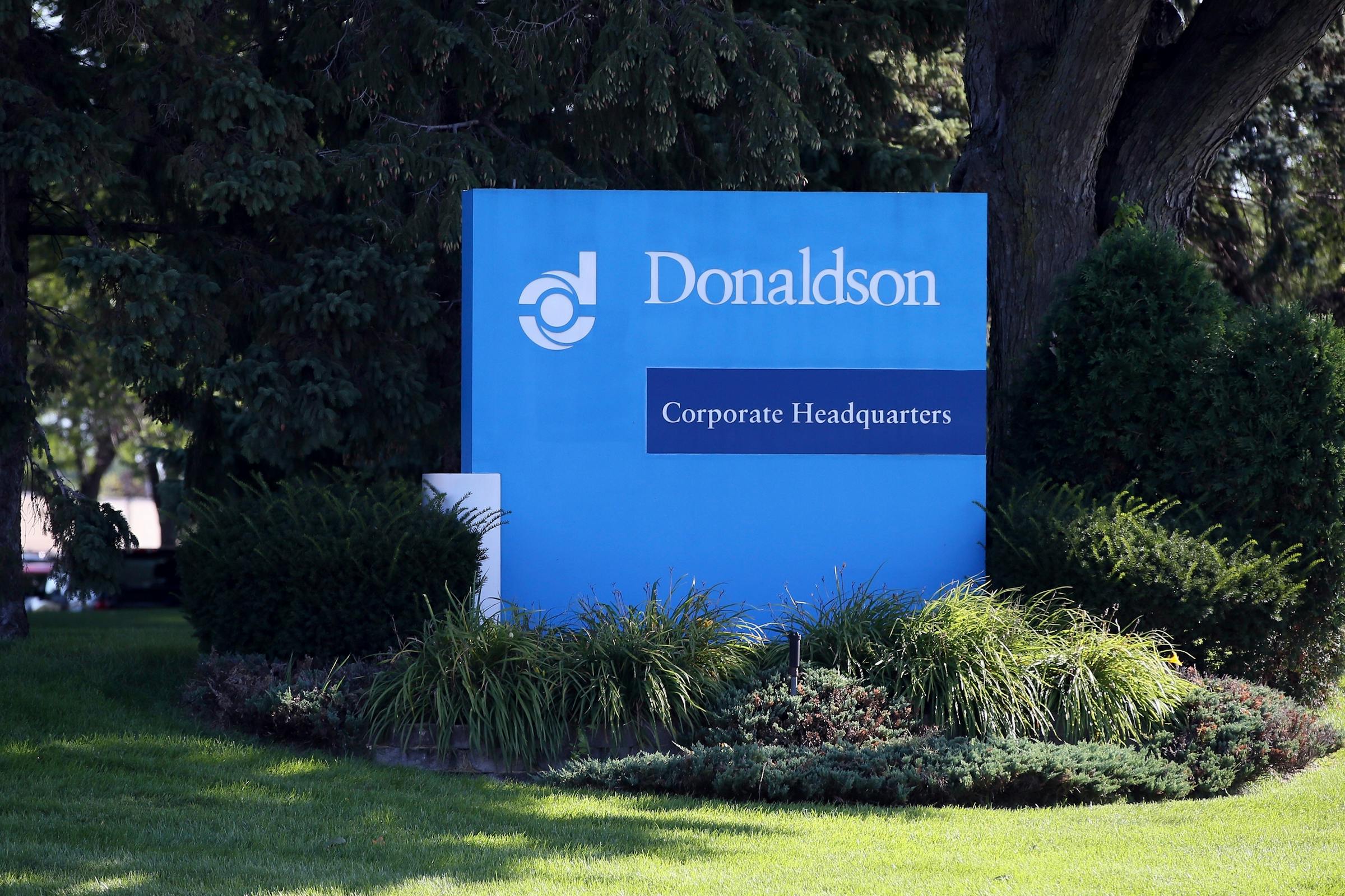 Donaldson profit rises 13%, will restructure business lines