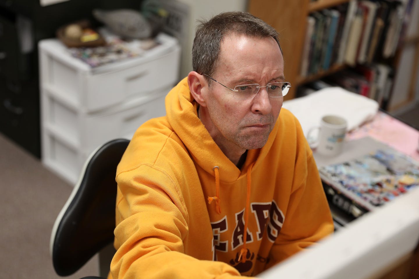 Hockey tournament artist Terrence Fogarty has made an impression over ...