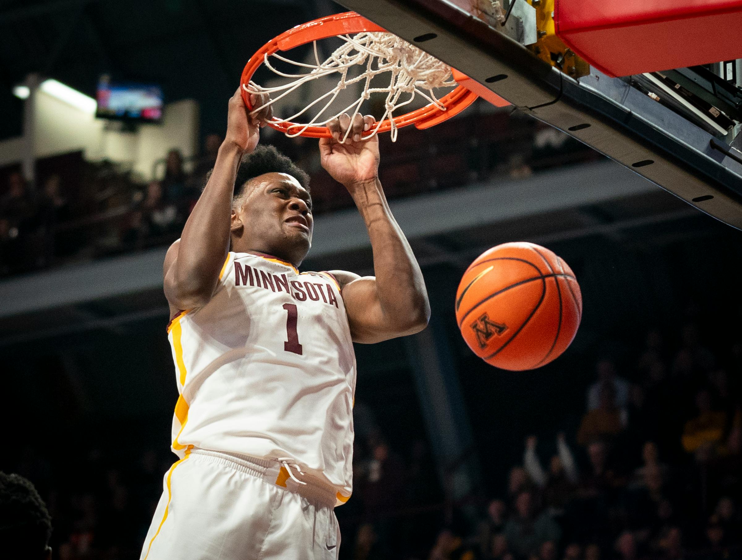 Gophers rally in second half, beat Maryland 65-62 for seventh ...