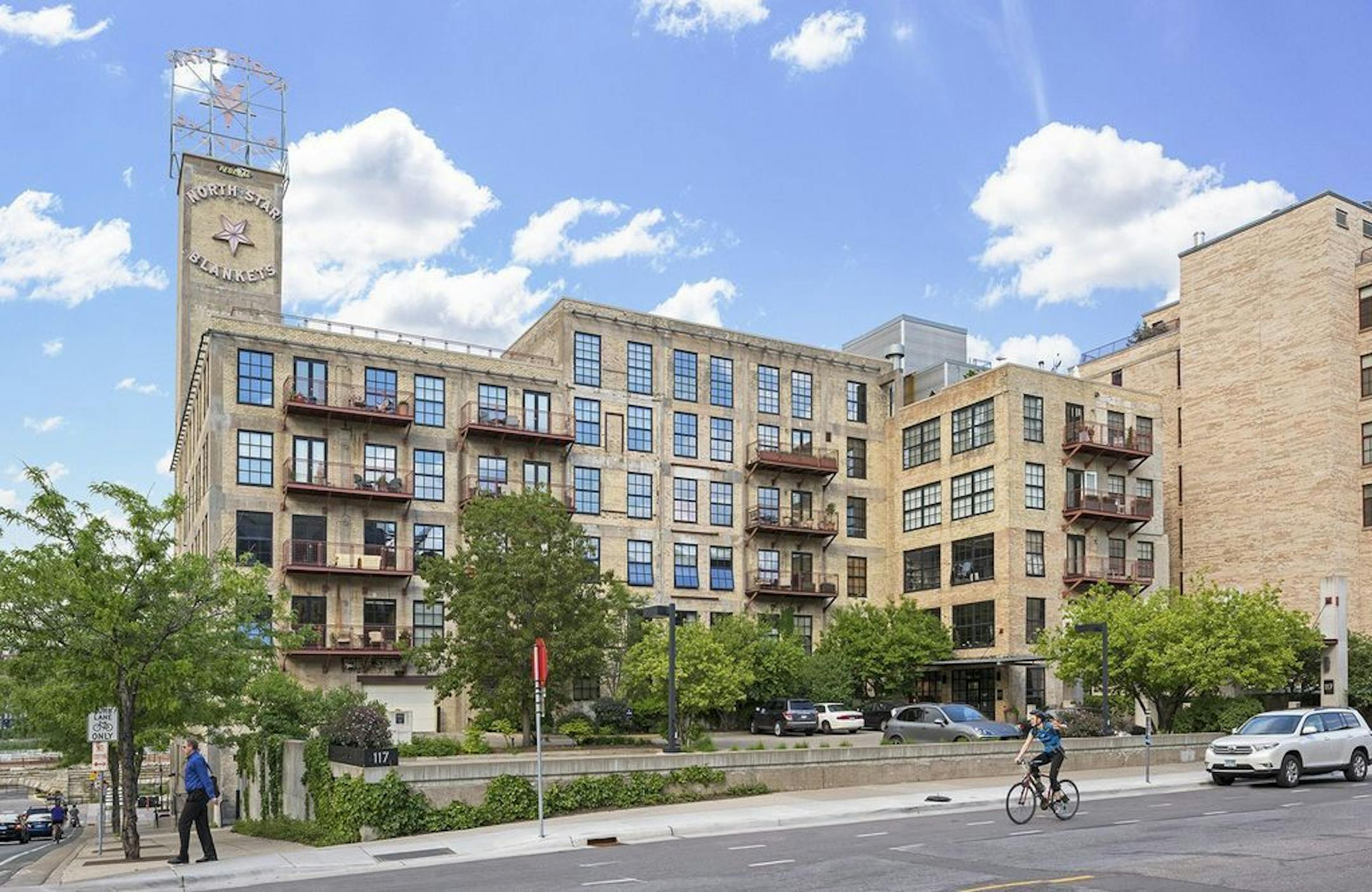 $3.2M loft in downtown Minneapolis boasts rooftop deck and views of the ...