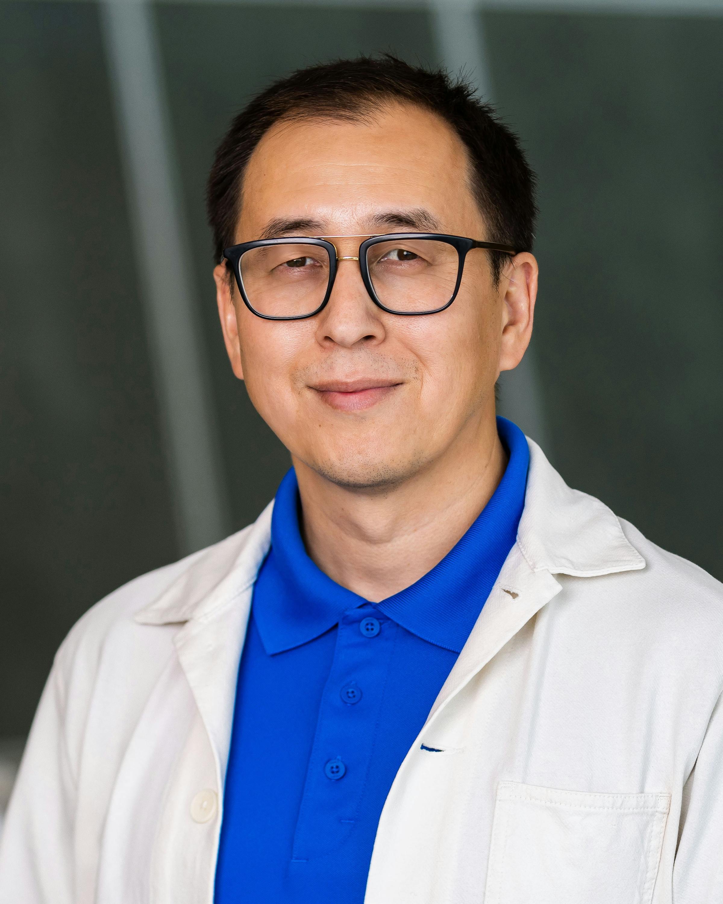 People expect AI bots to be competent, but do not want them to be humanlike