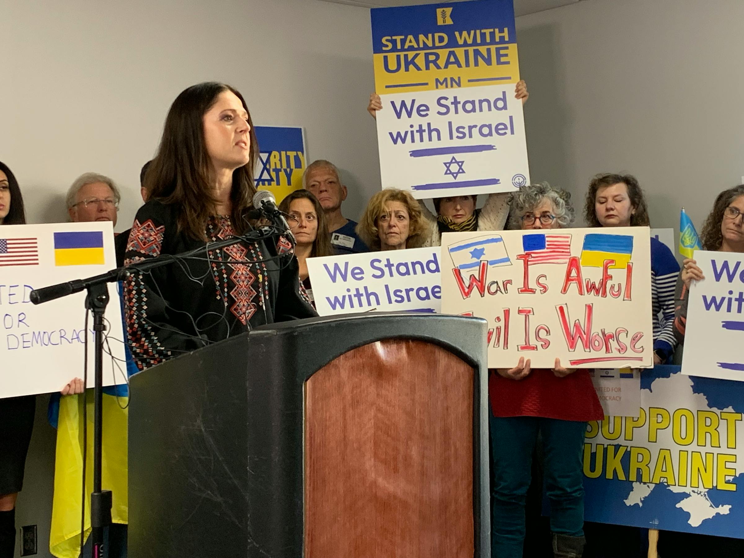 Jews and Ukrainians band together in Minnesota to link conflicts in ...