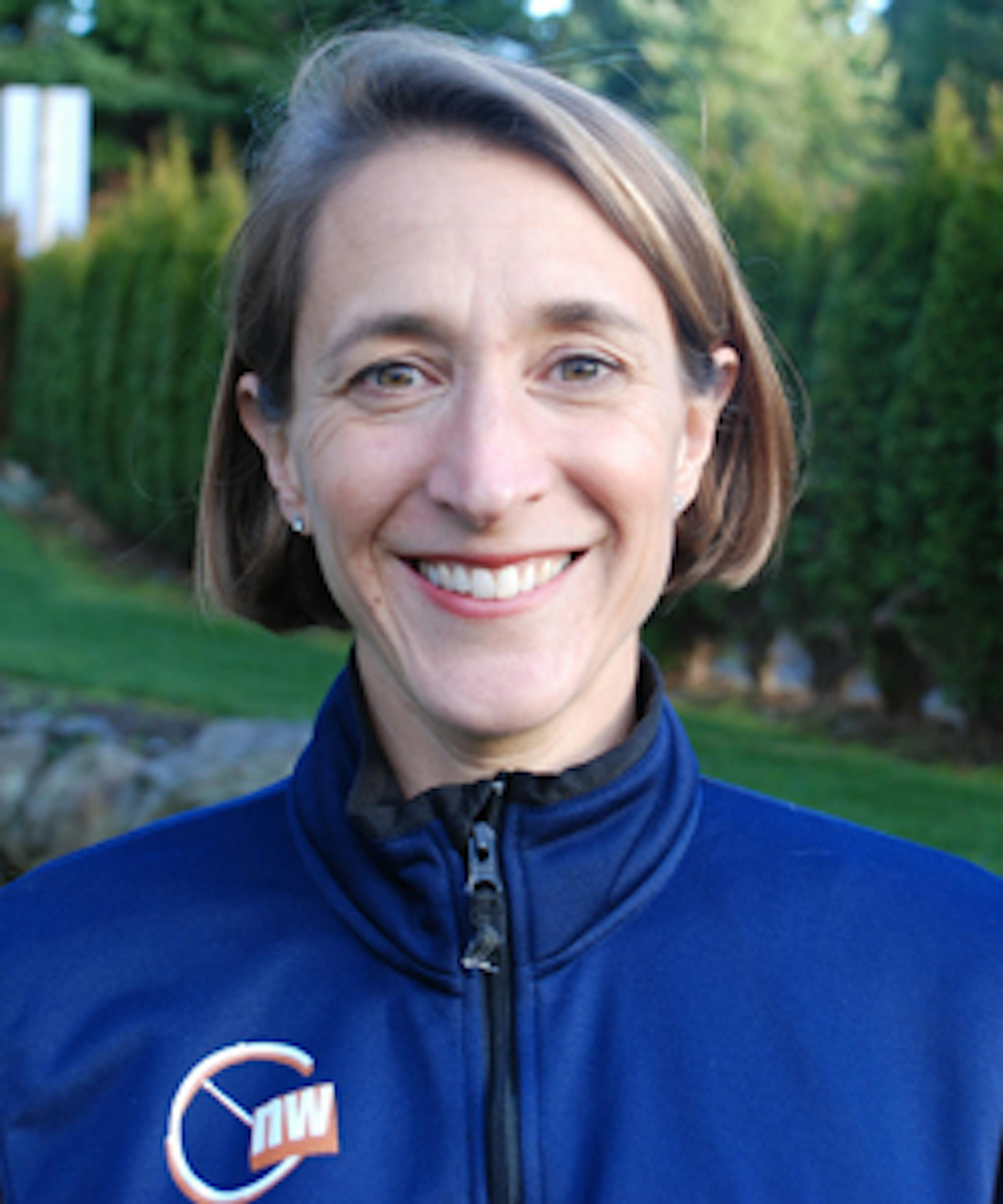 Empey wins U.S. title and gets a hand for her feet