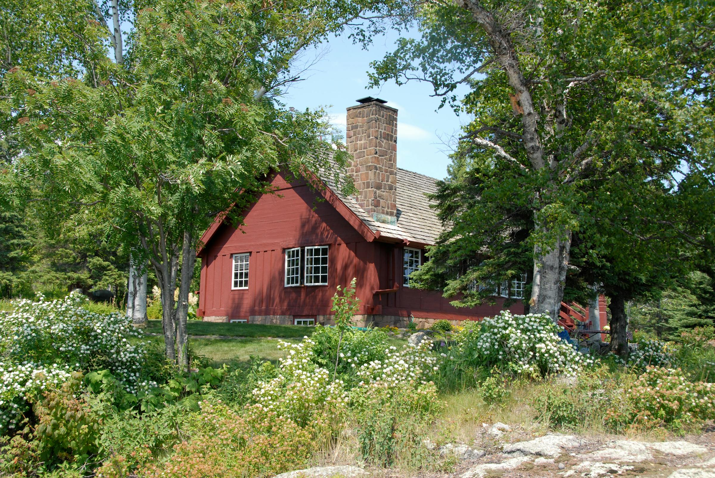 Edwin Lundie cabin-lovers tour