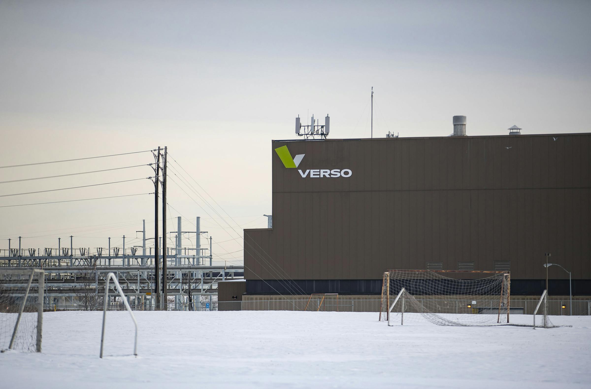 Minnesota Power seeking millions from former Duluth paper mill owner