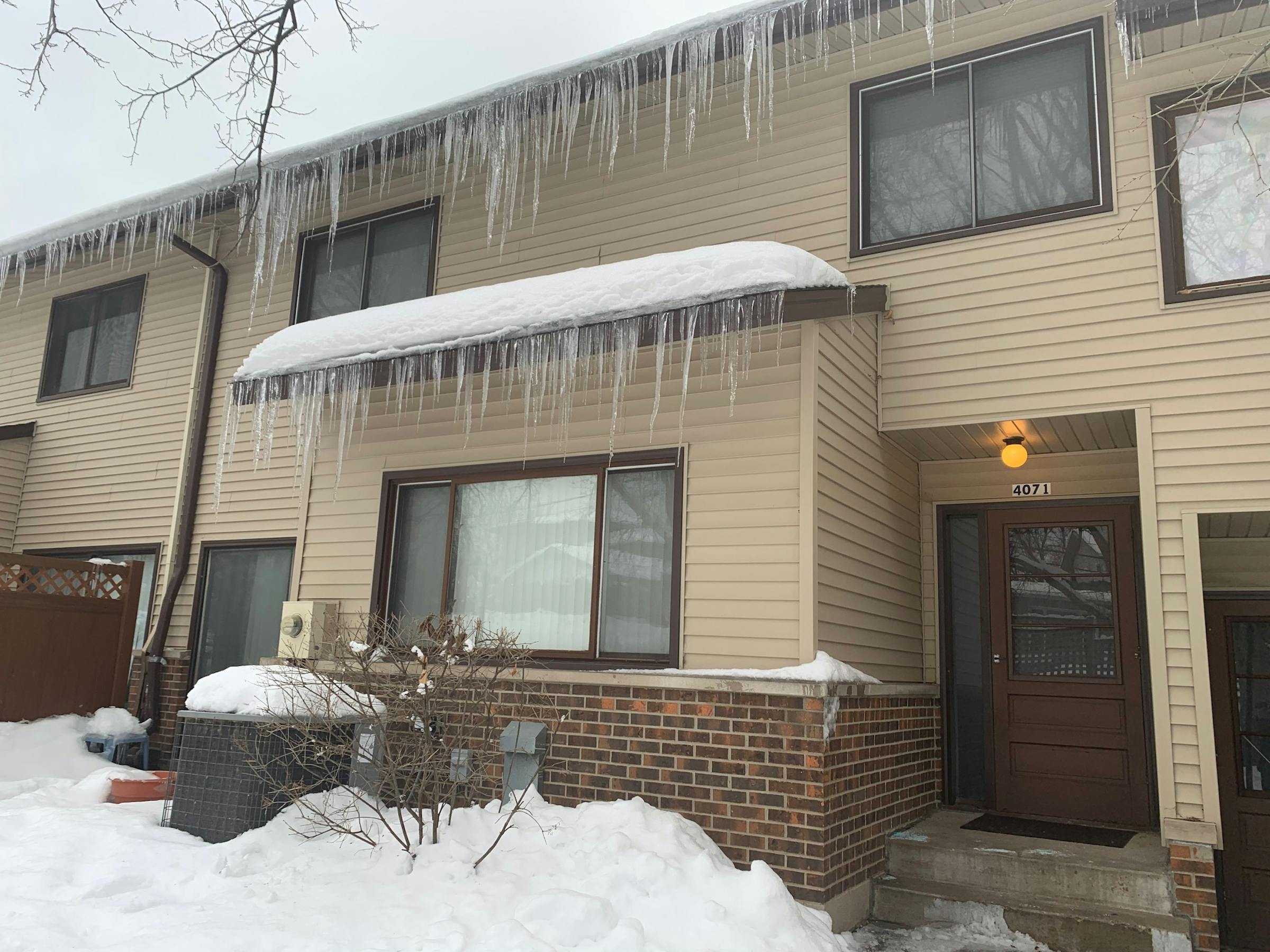 Foreclosure rates in the Twin Cities up last year, but they remain low
