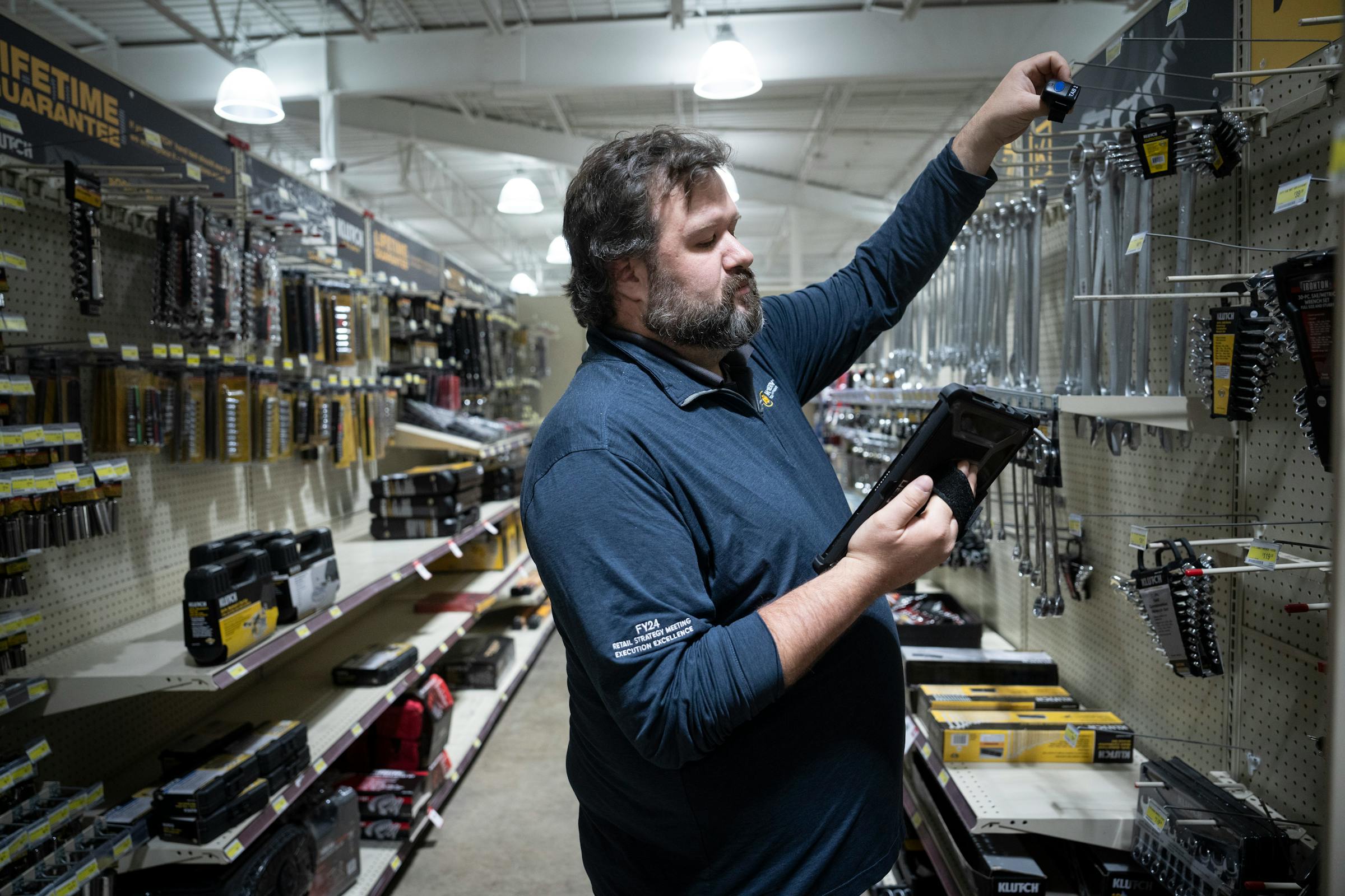 Is crime the whole story behind retail 'shrink'? Experts say maybe not
