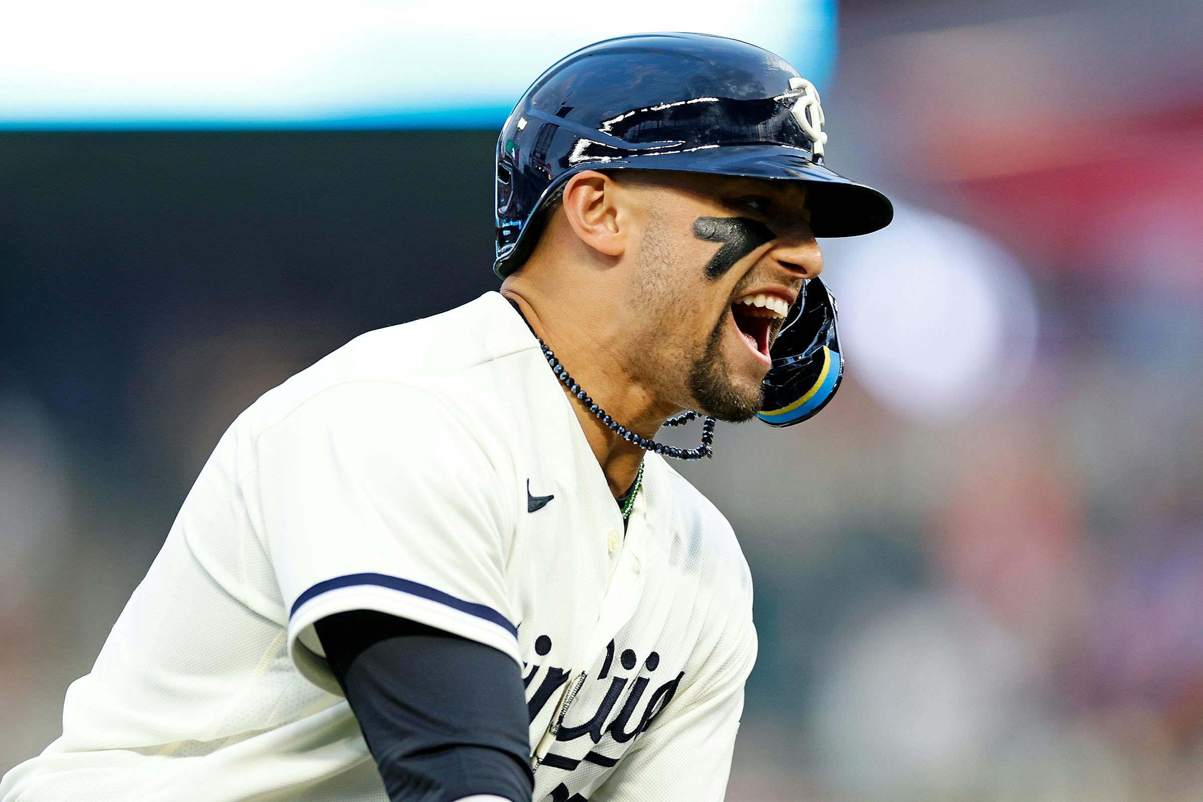 Twins' Royce Lewis punishes Guardians with yet another grand slam