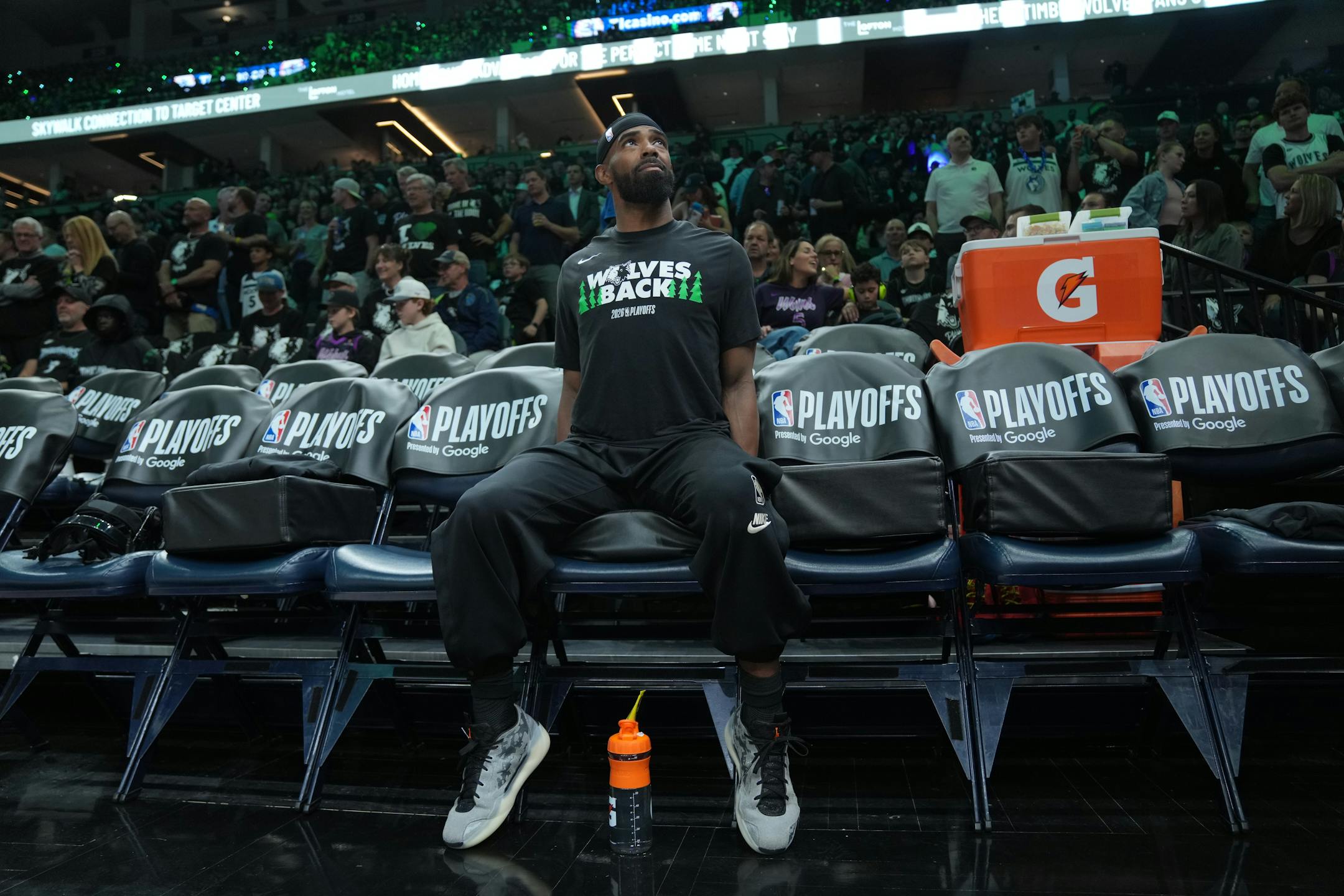 Wolves veteran point guard Mike Conley does not plan on retiring
