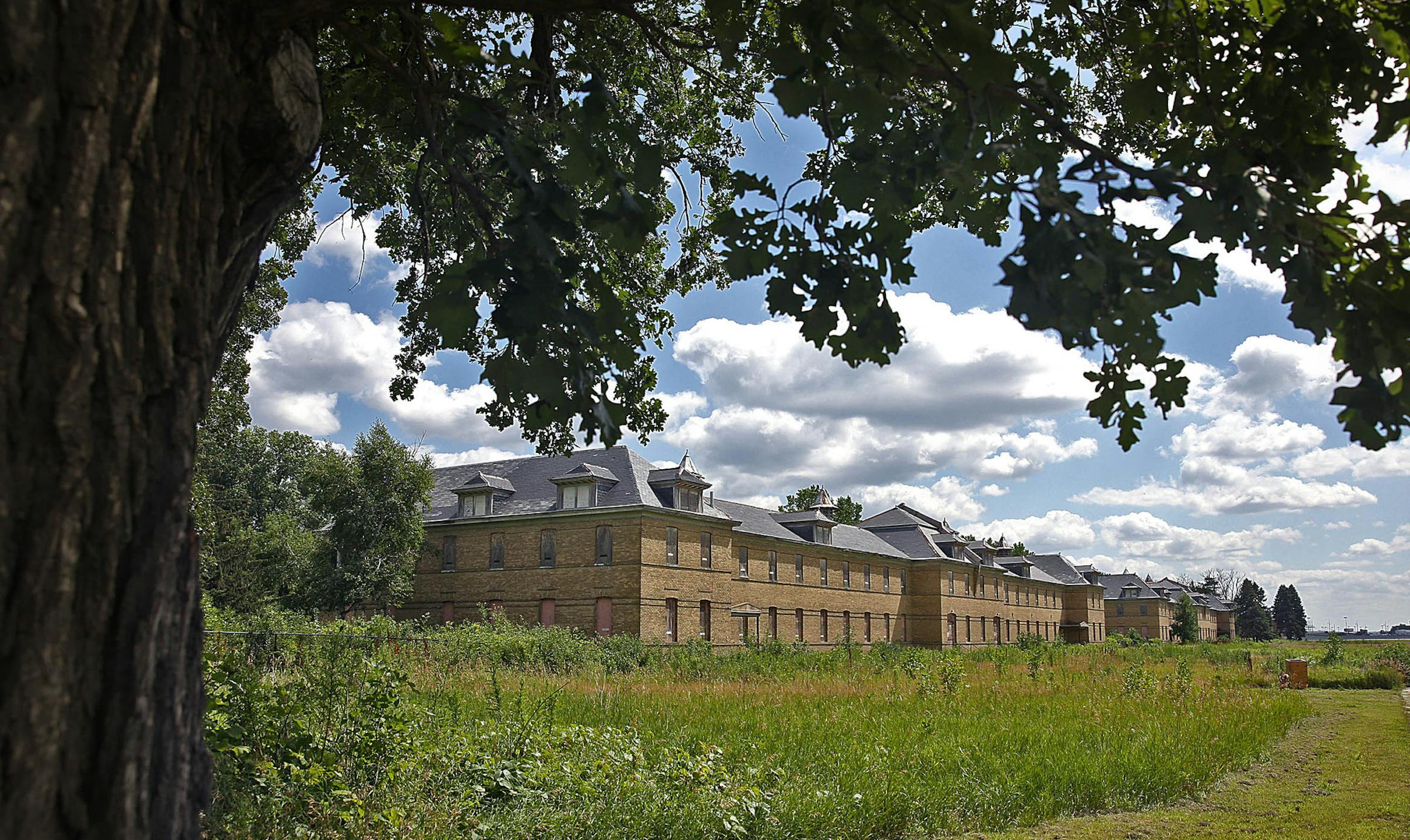 Fort Snelling's landmark Upper Post to be turned into affordable housing