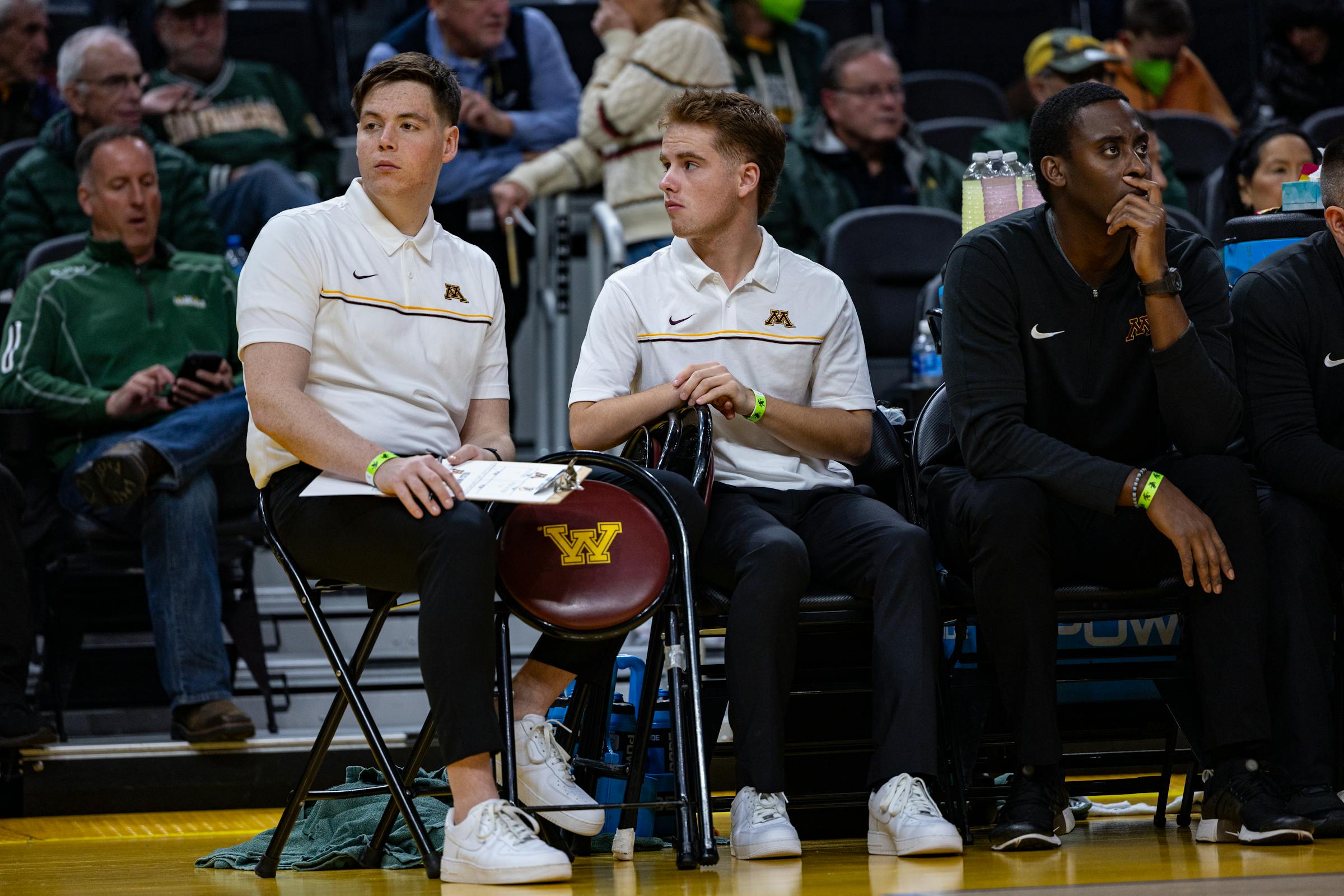 Gophers men’s basketball manager fights through cancer, ready for own ...