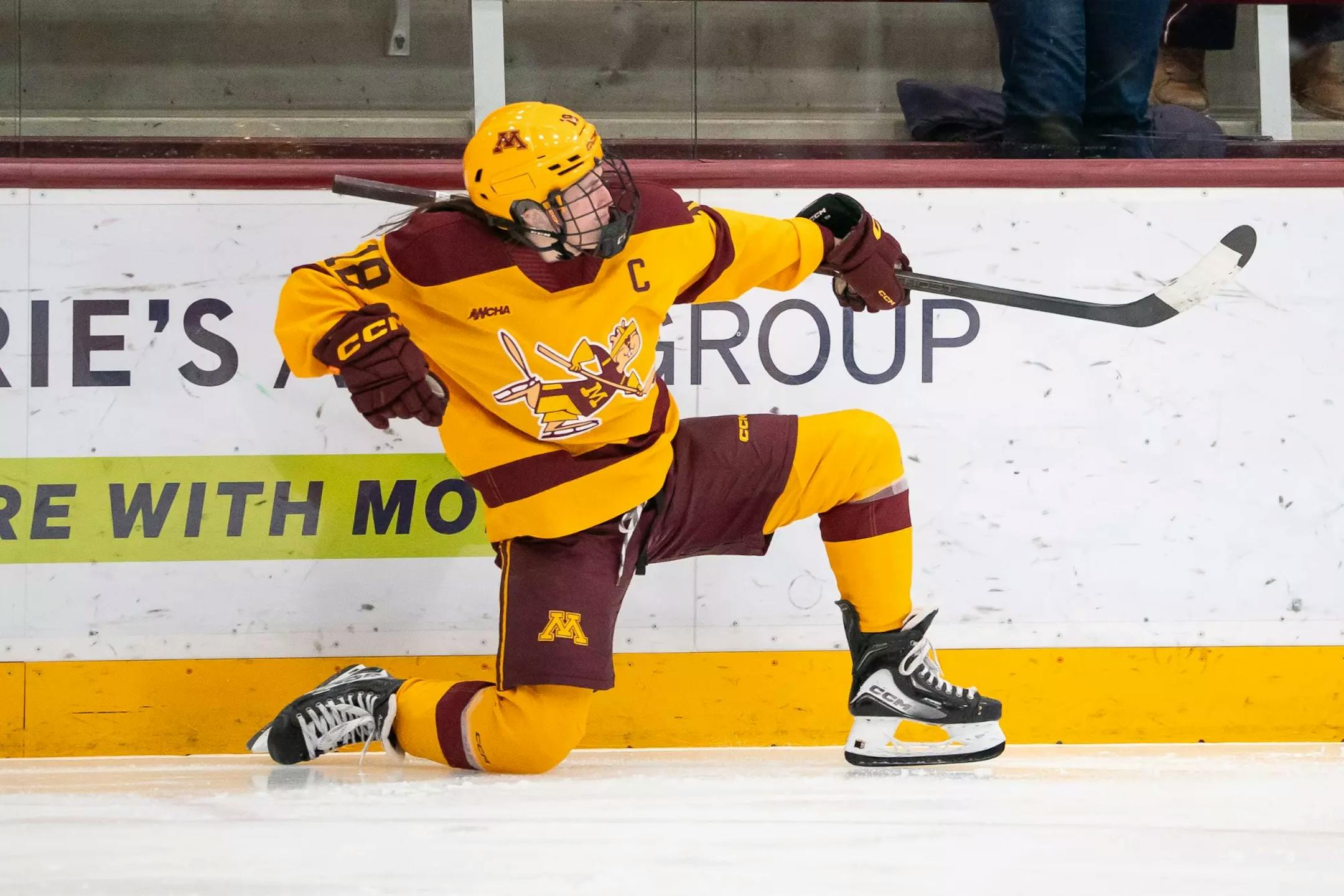 Patrick Reusse on Gophers women's hockey, men's basketball