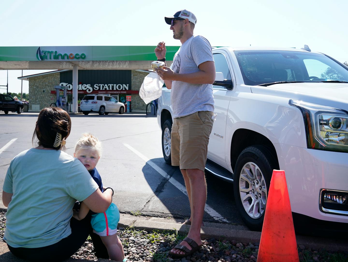 Minnesotans face the 'insanity' of gas at nearly $5 per gallon