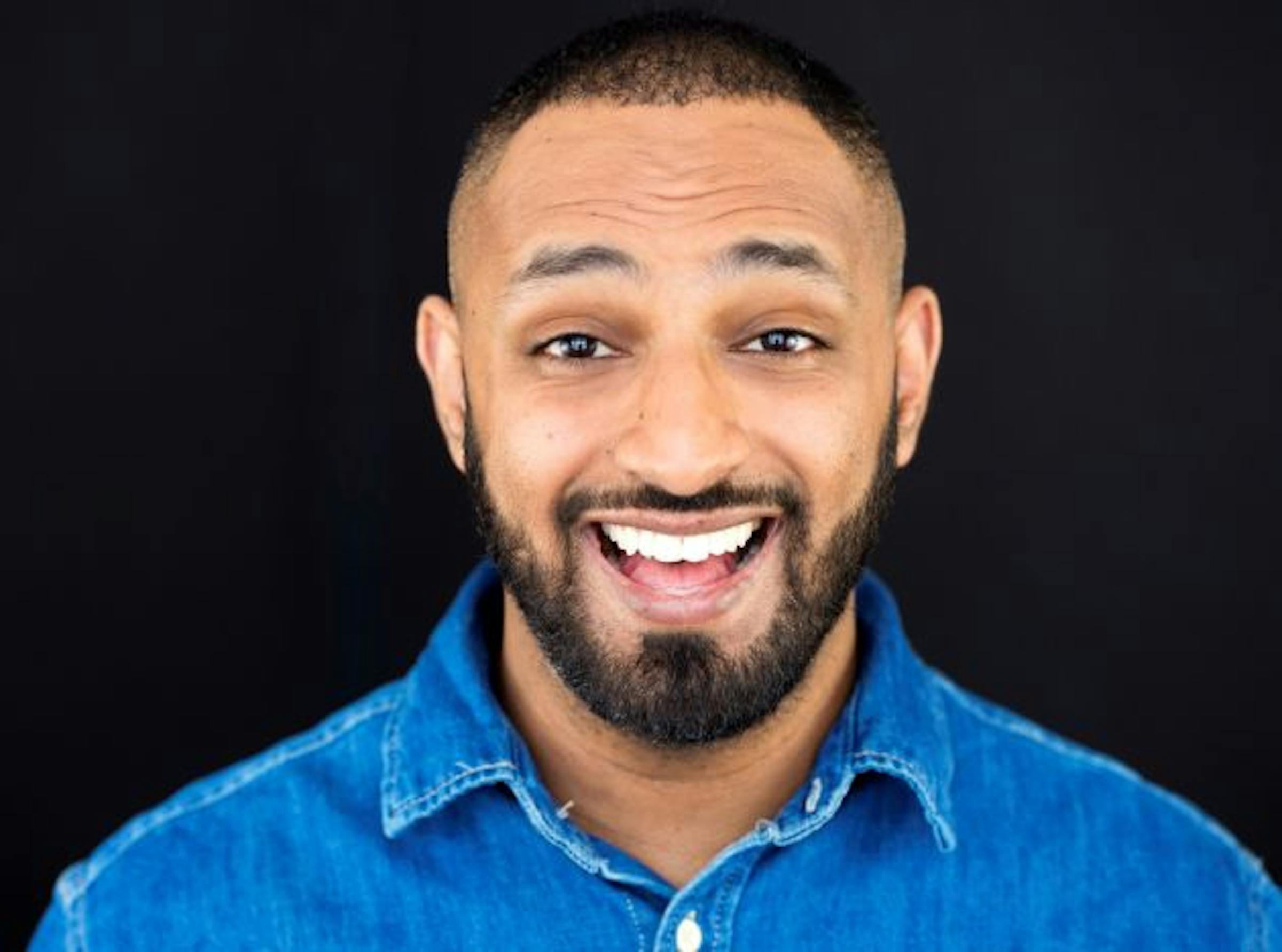 Minneapolis comedian Ali Sultan gets royal treatment for stand-up ...